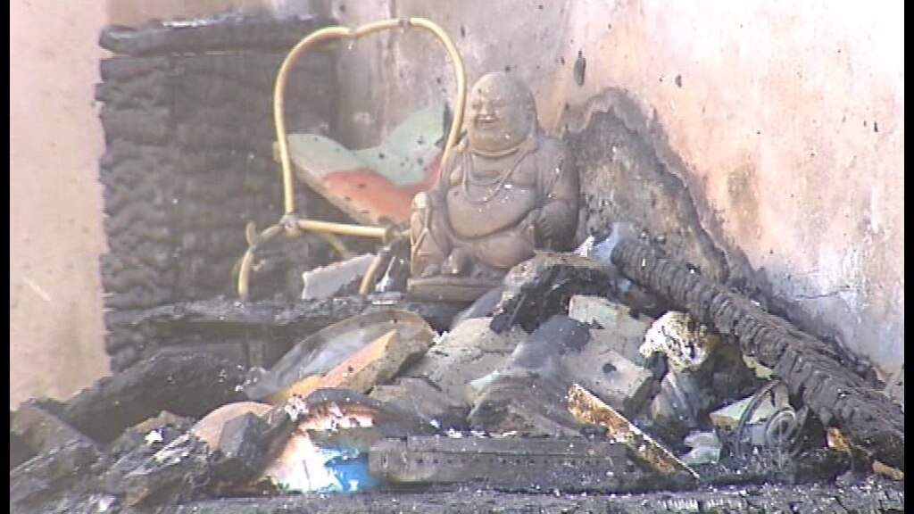 Fire destroys three Perth properties - ABC News