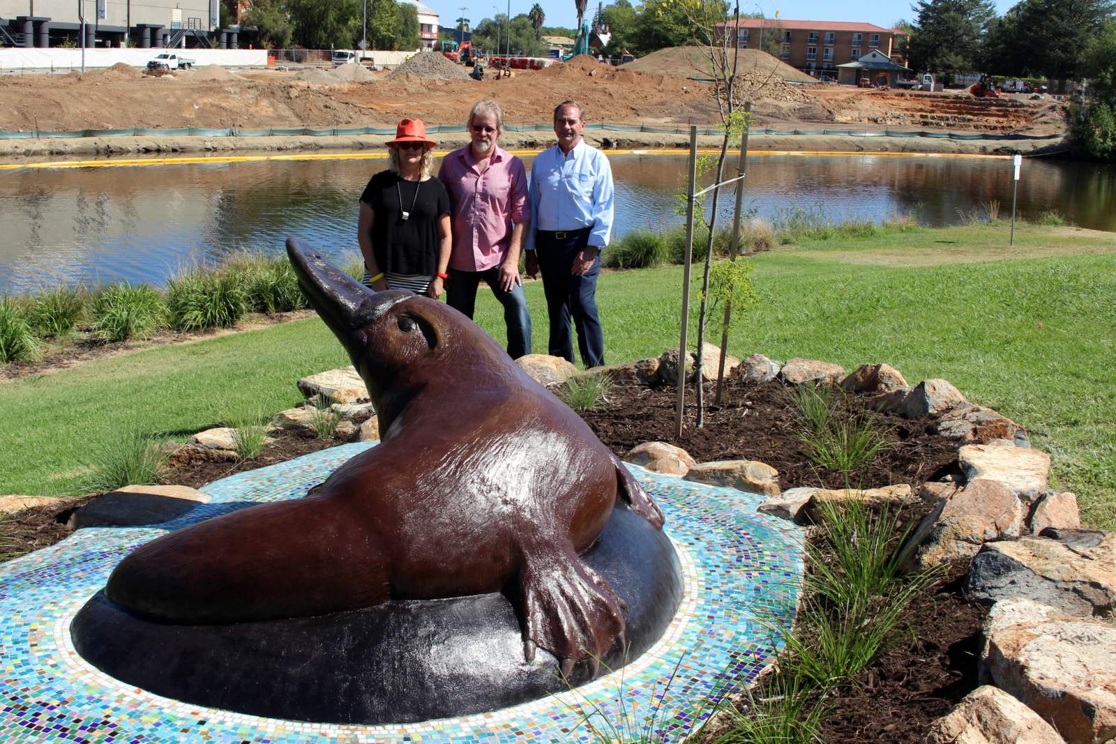 Queanbeyan welcomes new platypus public artwork - ABC News