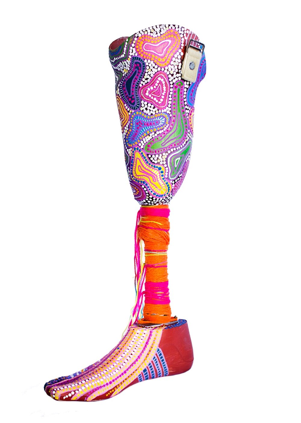 Woman who chose to amputate leg helps transform prosthetics into works ...