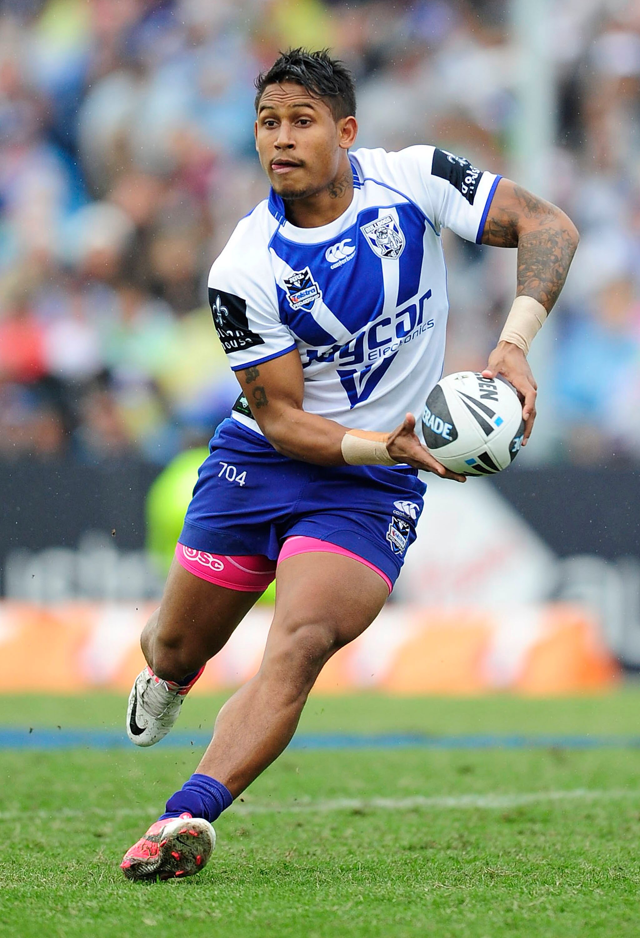 Barba guides Bulldogs to victory - ABC News