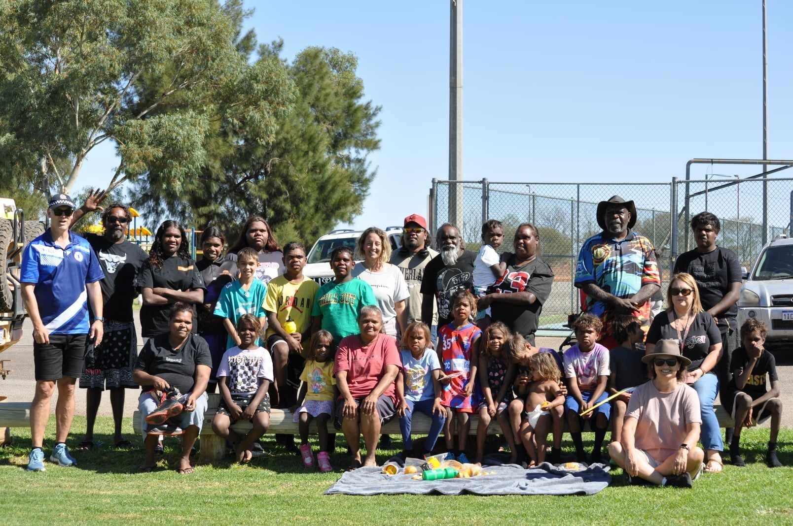 Burringurrah remote community travels 600km to give 'footy mad' kids ...