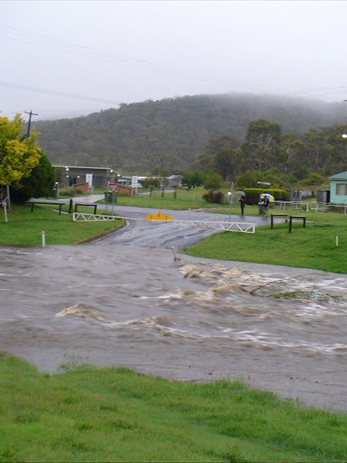 Flood evacuation ordered in southern NSW - ABC News