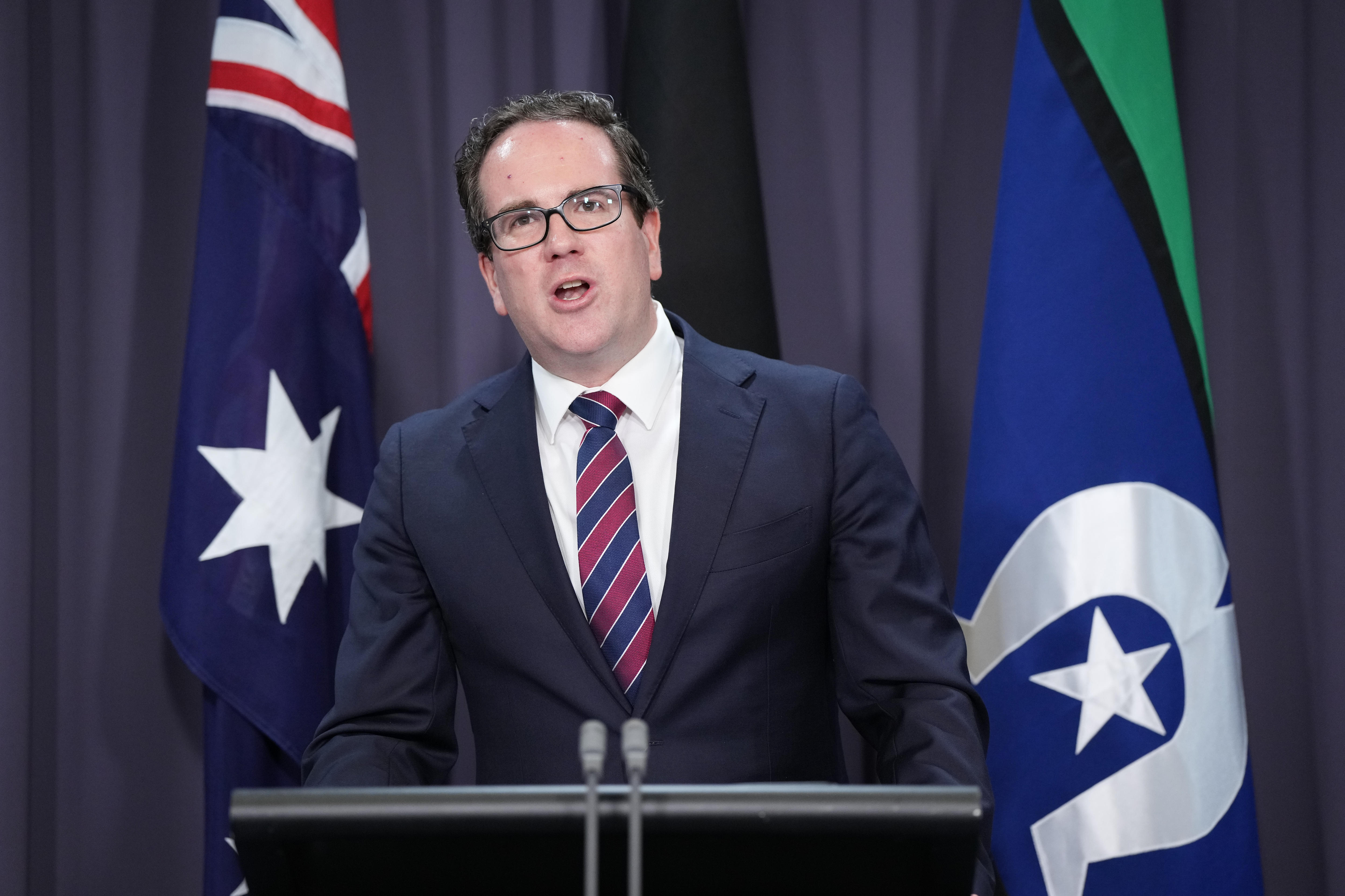 New payments to bolster ADF ranks - ABC listen