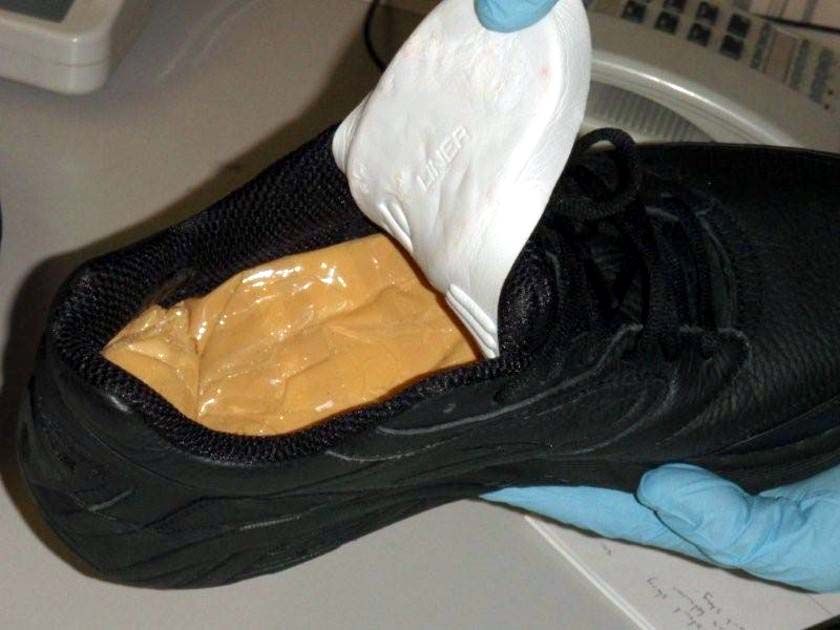 Teen charged with smuggling heroin in shoes - ABC News