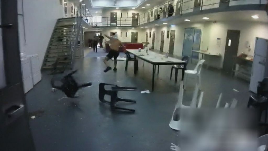 Video shows prison guards clash with teenagers inside Barwon Prison ...