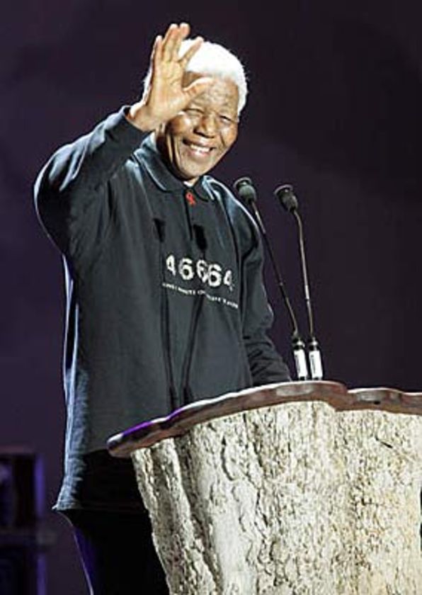 Mandela still alive after embarrassing Bush remark - ABC News