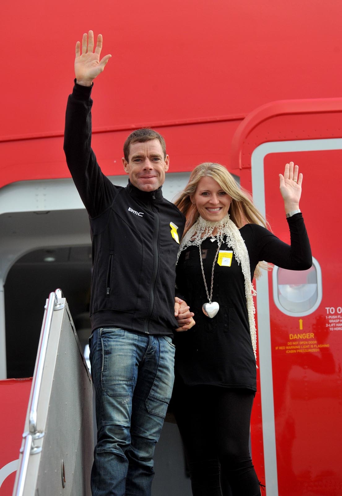 Cadel back home for victory parade - ABC News