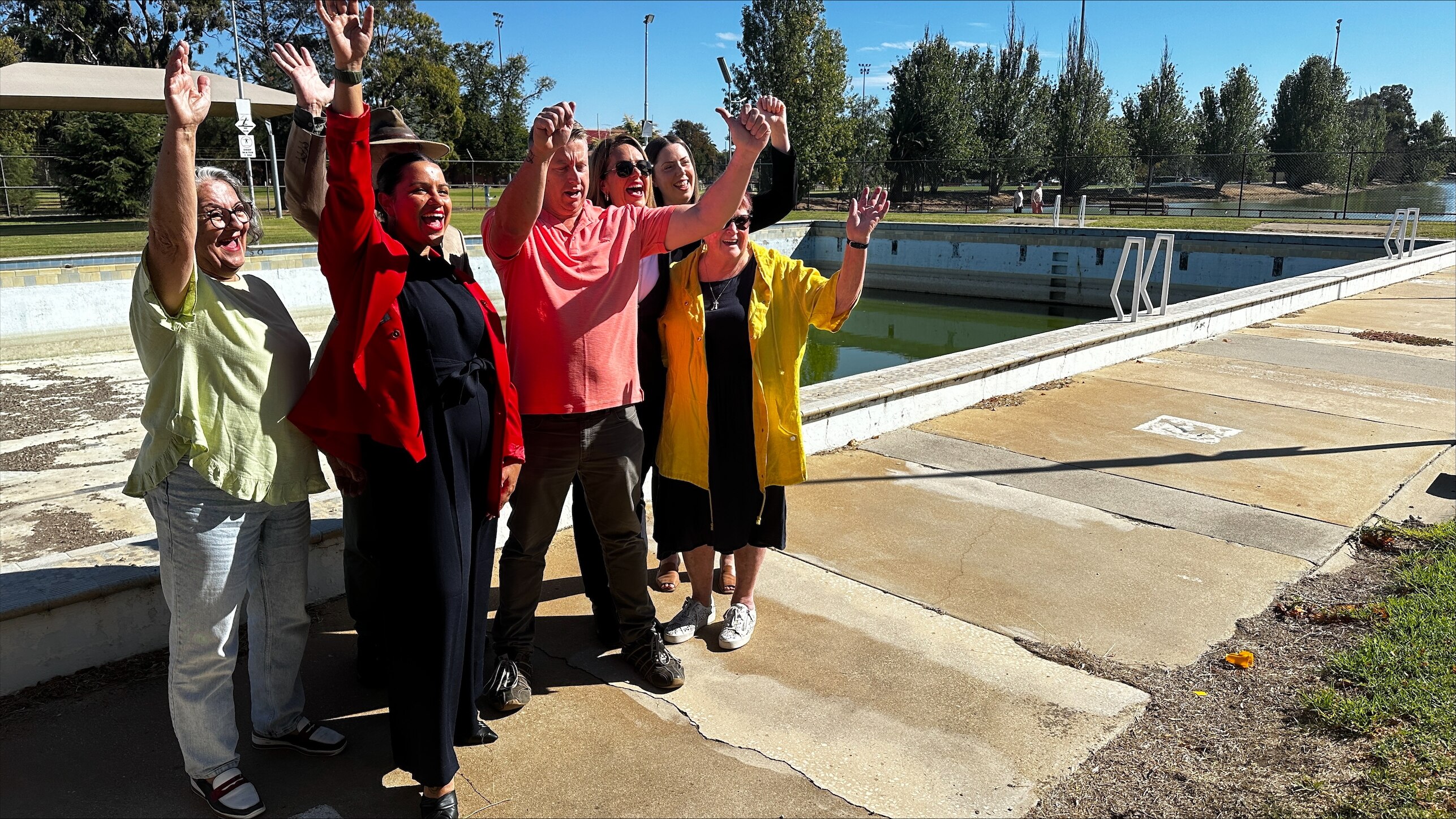 Labor's Maryborough pool election pledge renews hope for reopening ...
