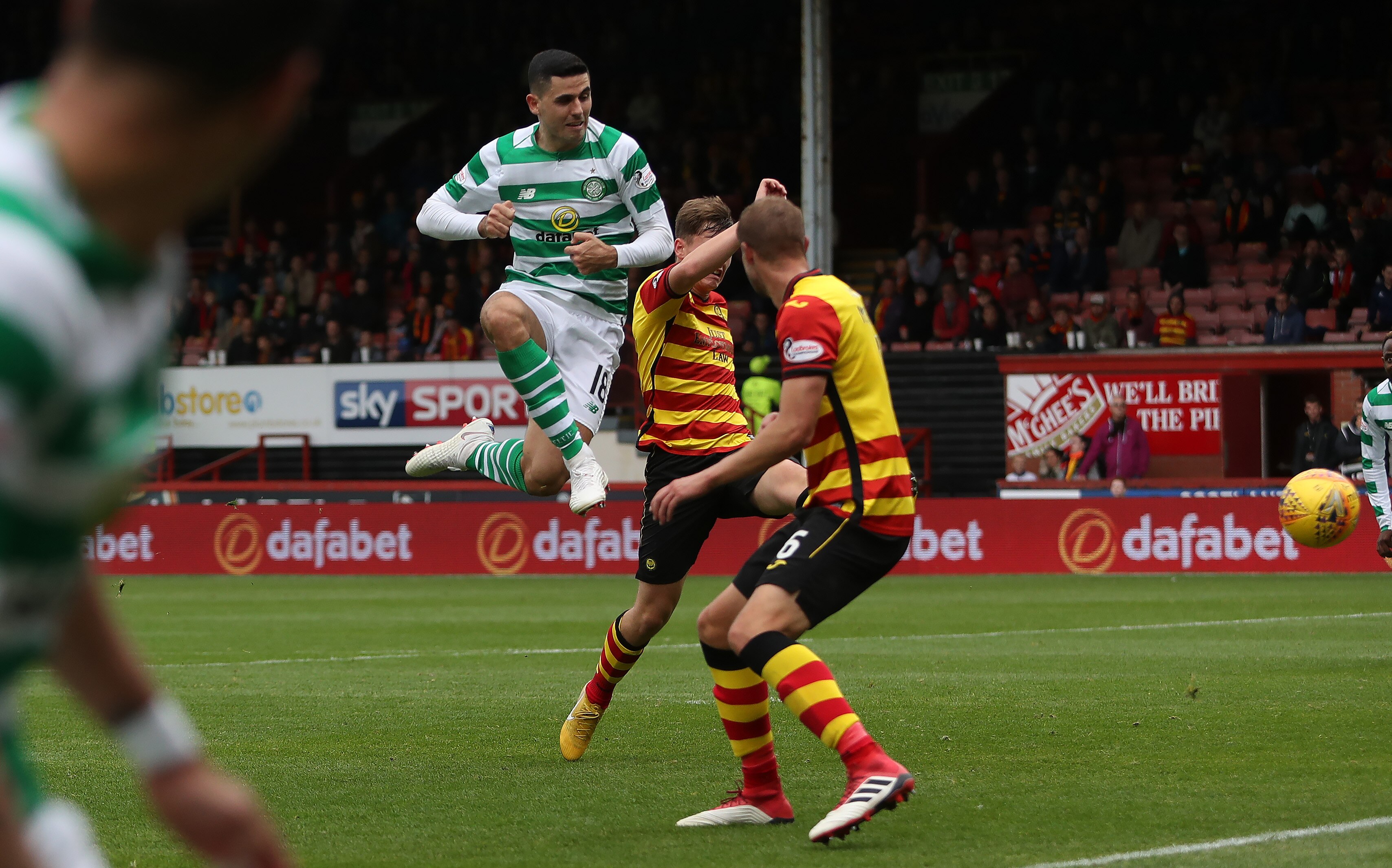 Socceroos and Celtic star Tom Rogic announces his retirement from ...
