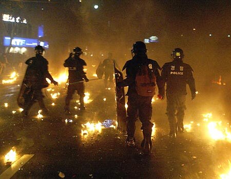 South Korean workers clash with riot police - ABC News