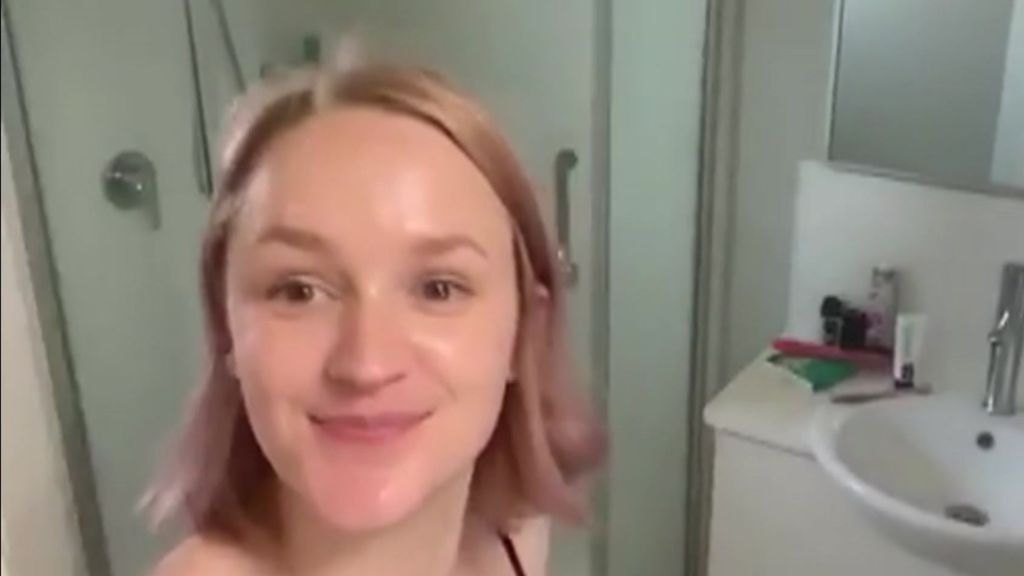 Megan Evans, 25, is quarantining in Howard Springs after flying home on ...