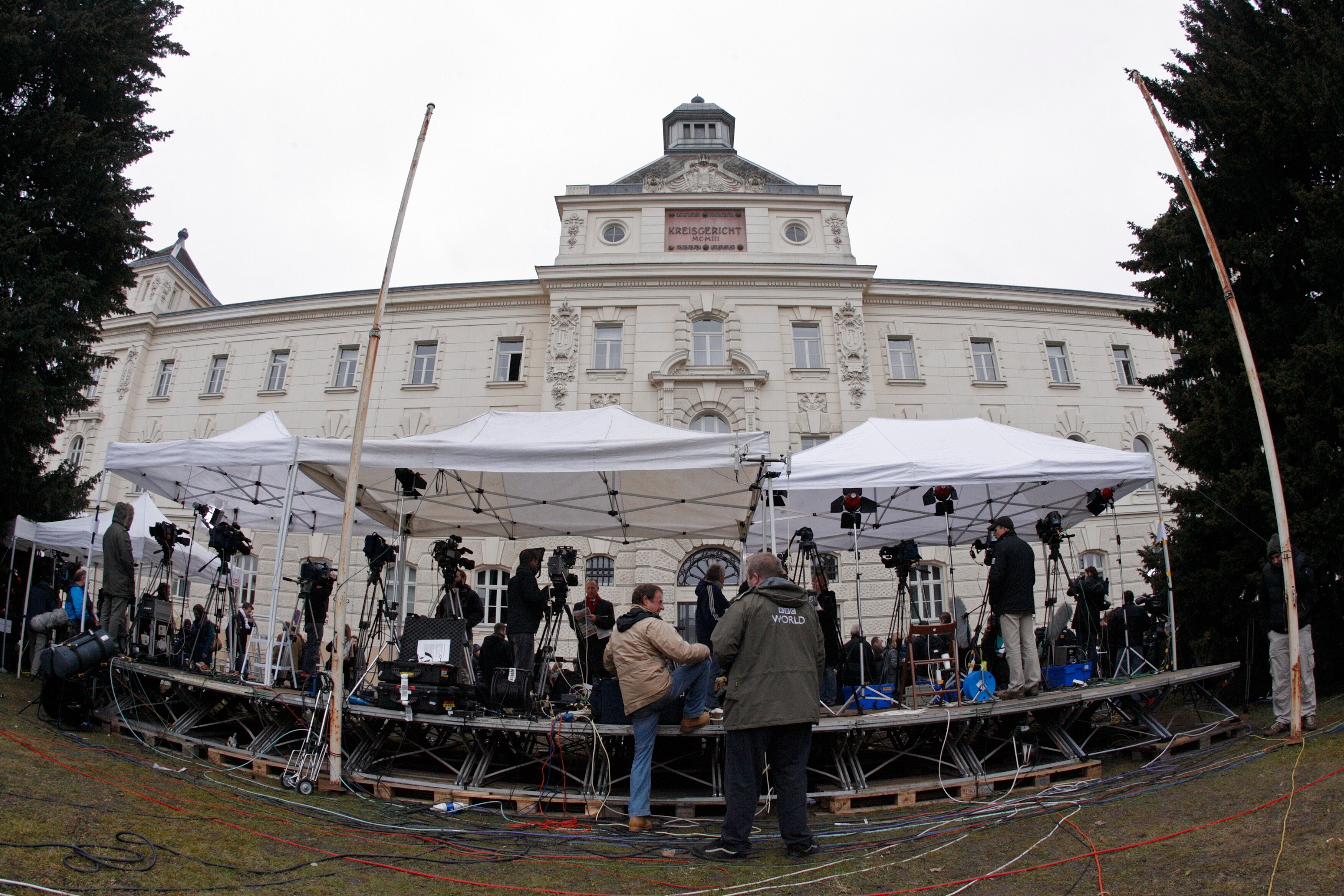 Lawyer says Josef Fritzl, Austrian father who imprisoned his daughter ...