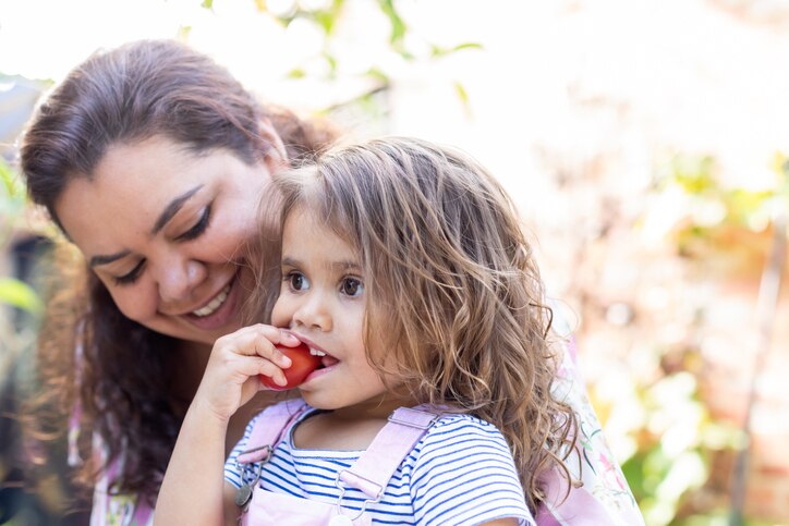 Holistic and healthy childbirth for Indigenous women - ABC Radio National