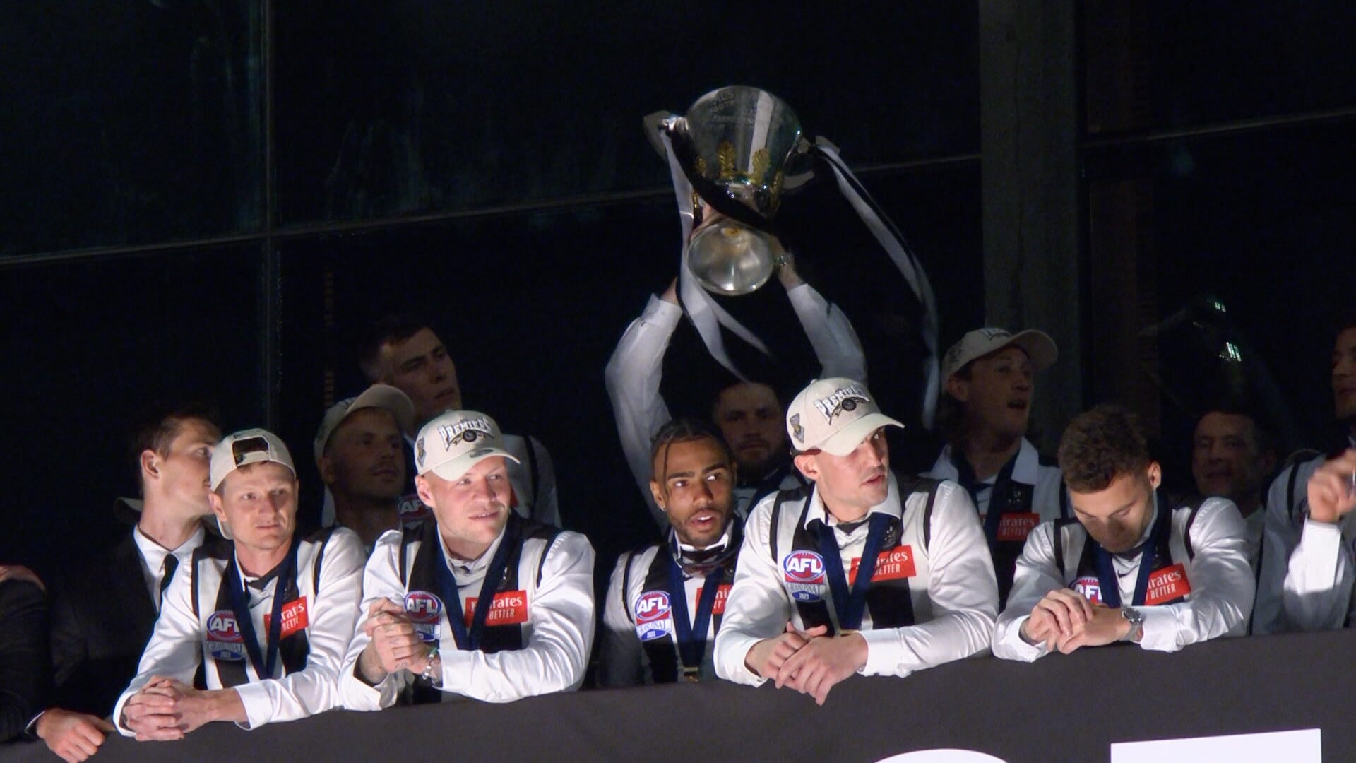 Collingwood fans across Melbourne and Australia celebrate nail-biting ...