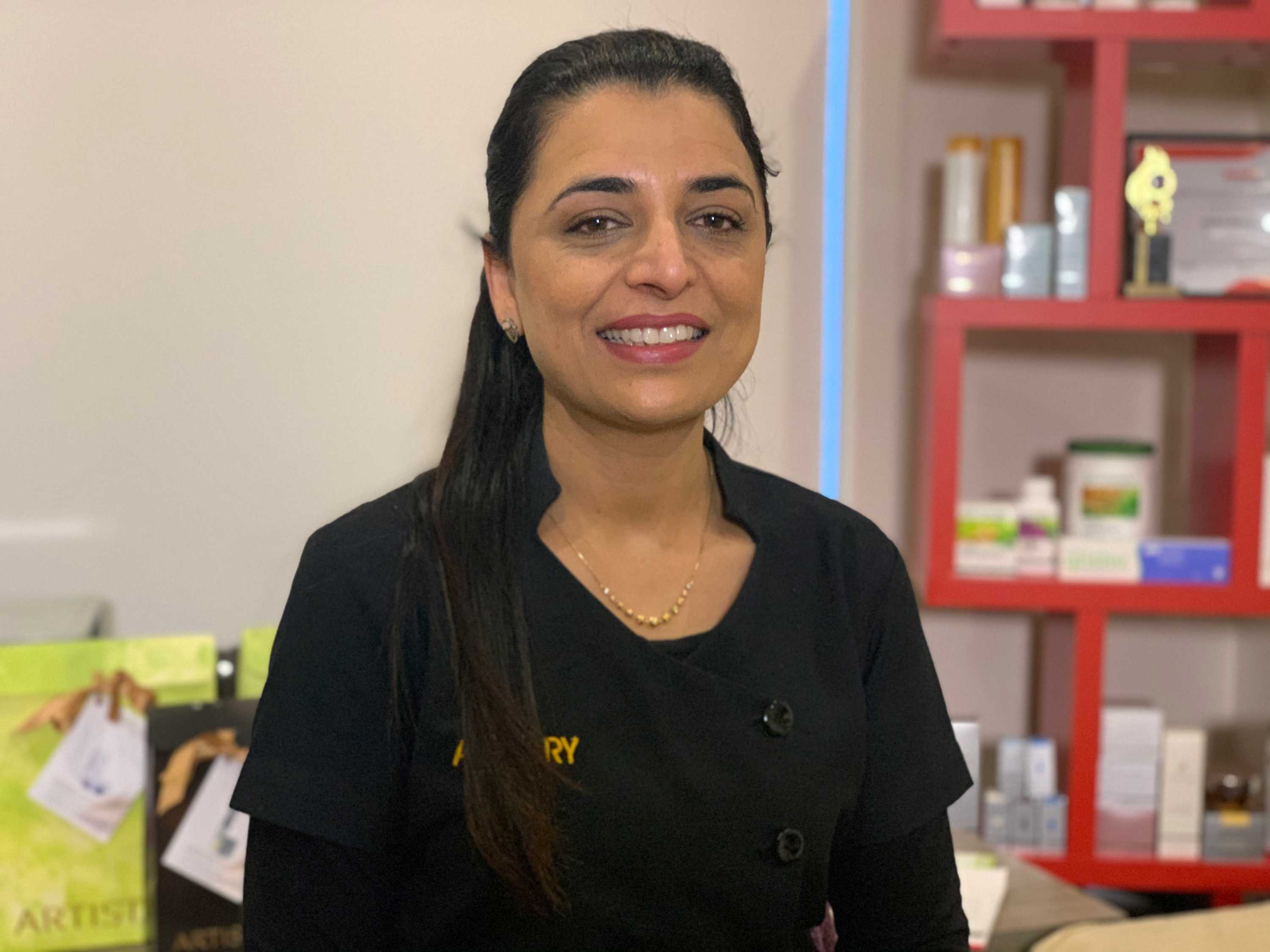 Melbourne's local coronavirus lockdown begins with 300,000 people ...