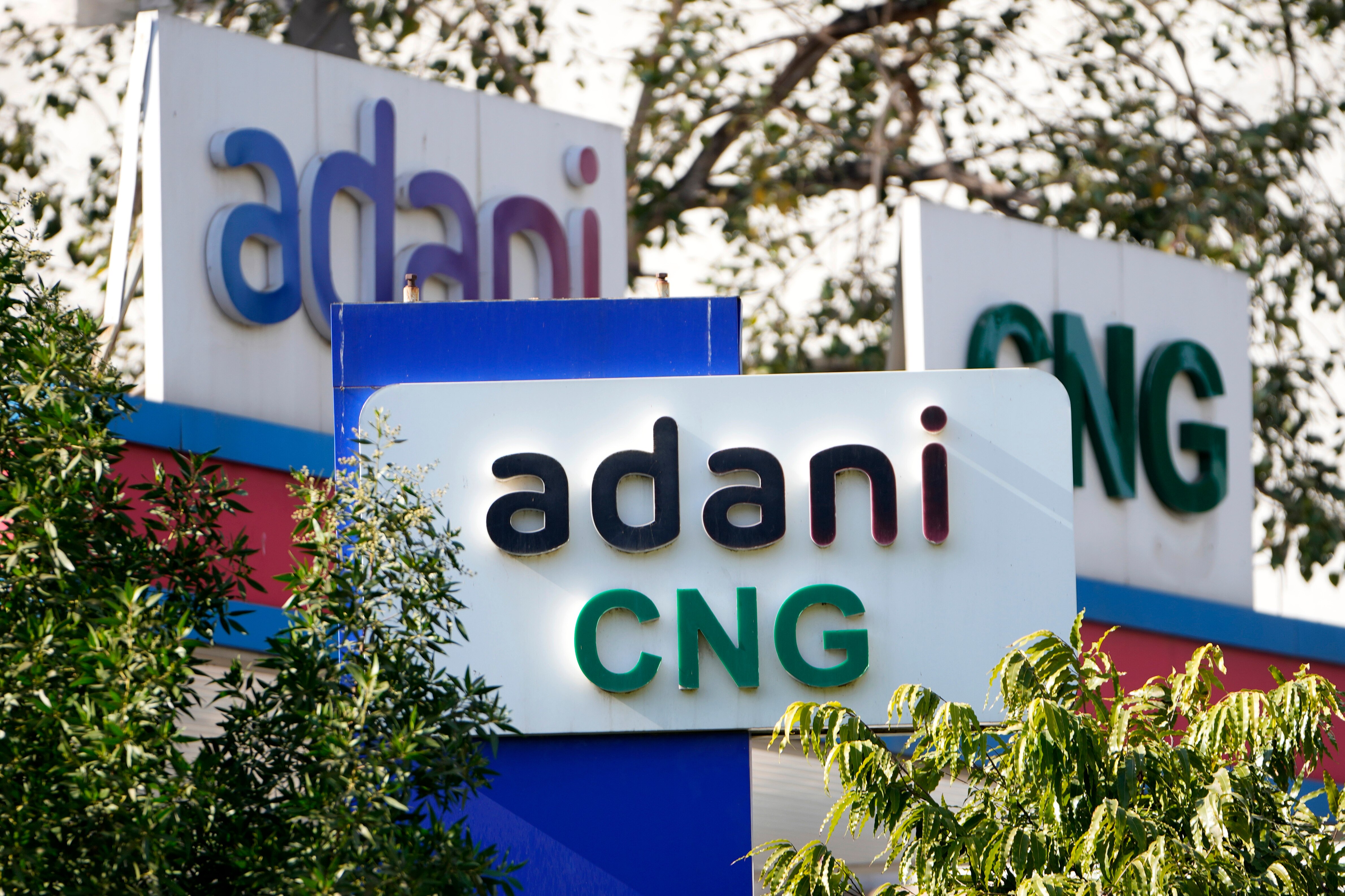 GQG Partners invests $US1.87 billion in Adani group companies - ABC News