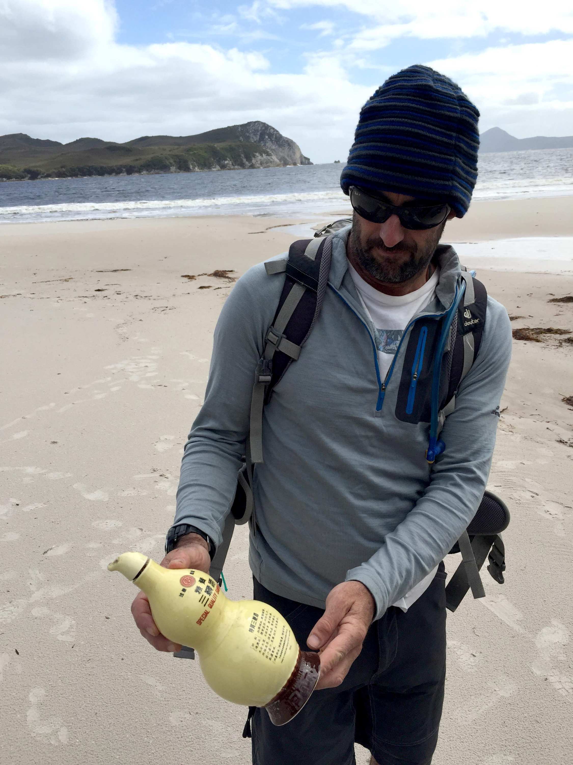 Volunteers brave winds, sea swells to collect a record amount of ...