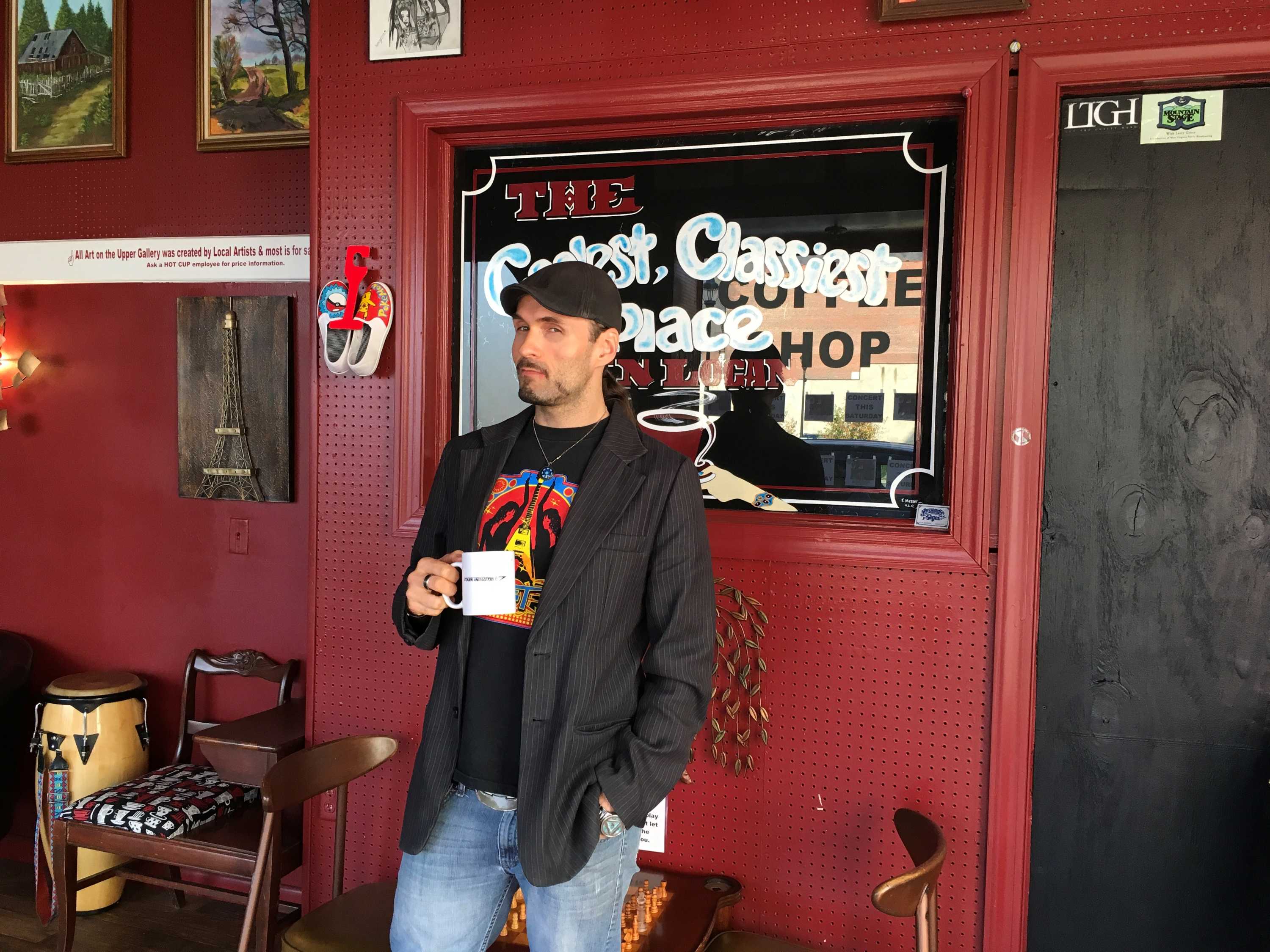 Donald Trump a working man's hero in US coal country - ABC News