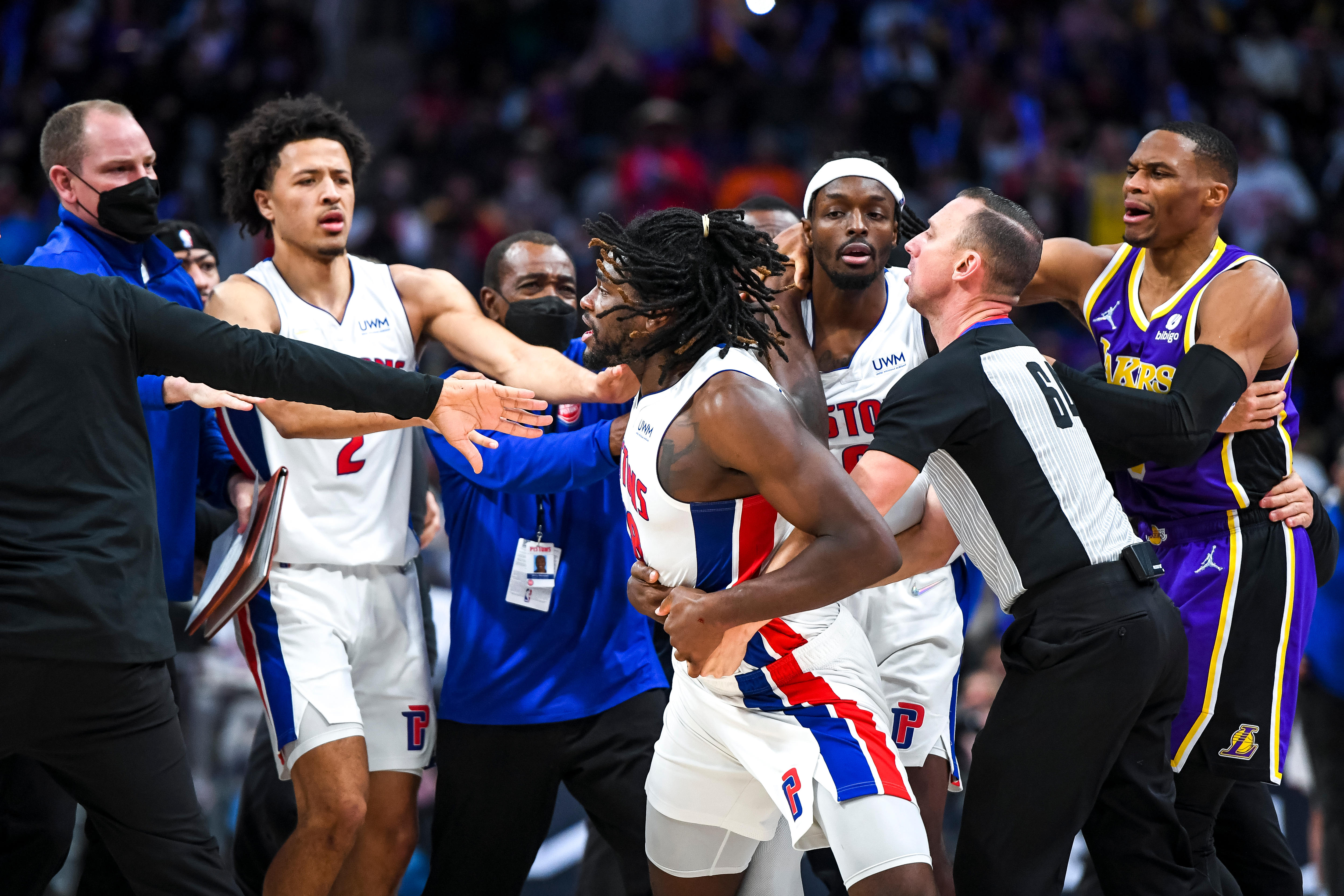 Los Angeles Lakers, Detroit Pistons have on-court melee in NBA as ...