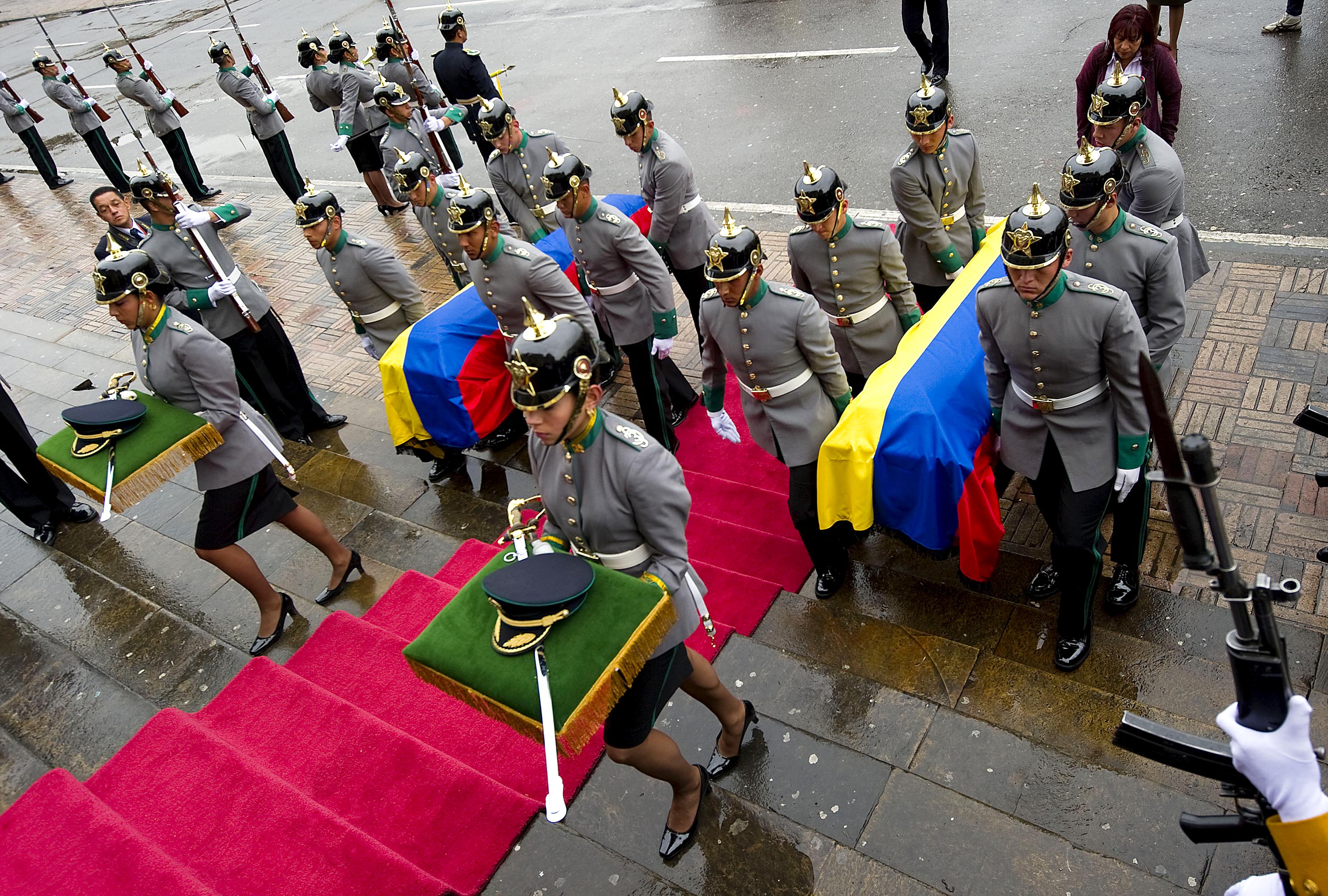 Children of murdered FARC hostages grieve - ABC News