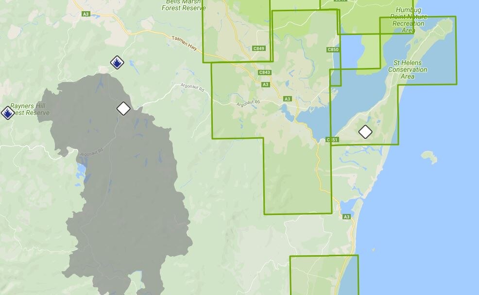More crews deployed for bushfire battle near St Helens on Tasmania's ...