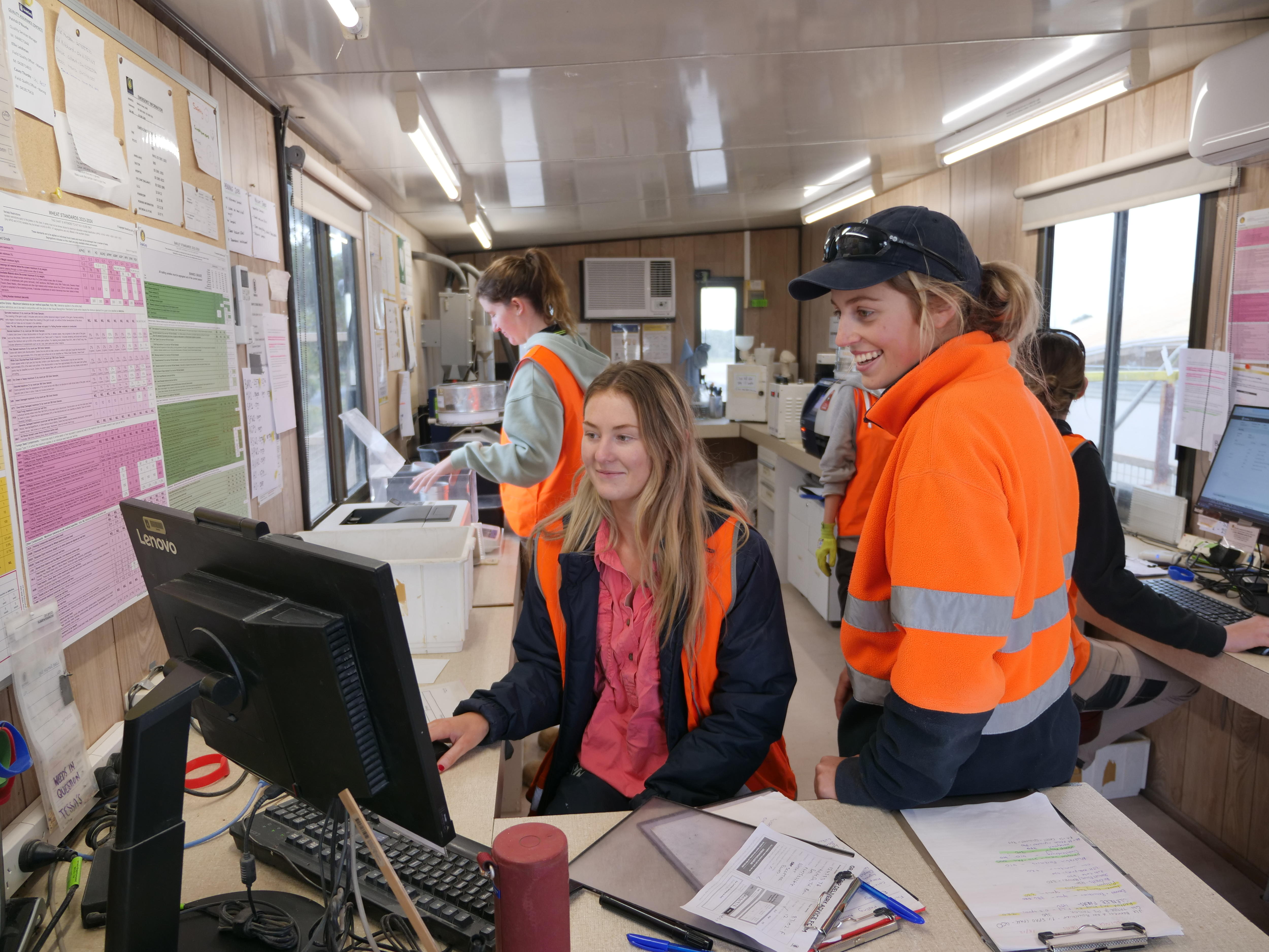 21yo Ellie Murden in charge at Nhill GrainCorp receival site in western ...
