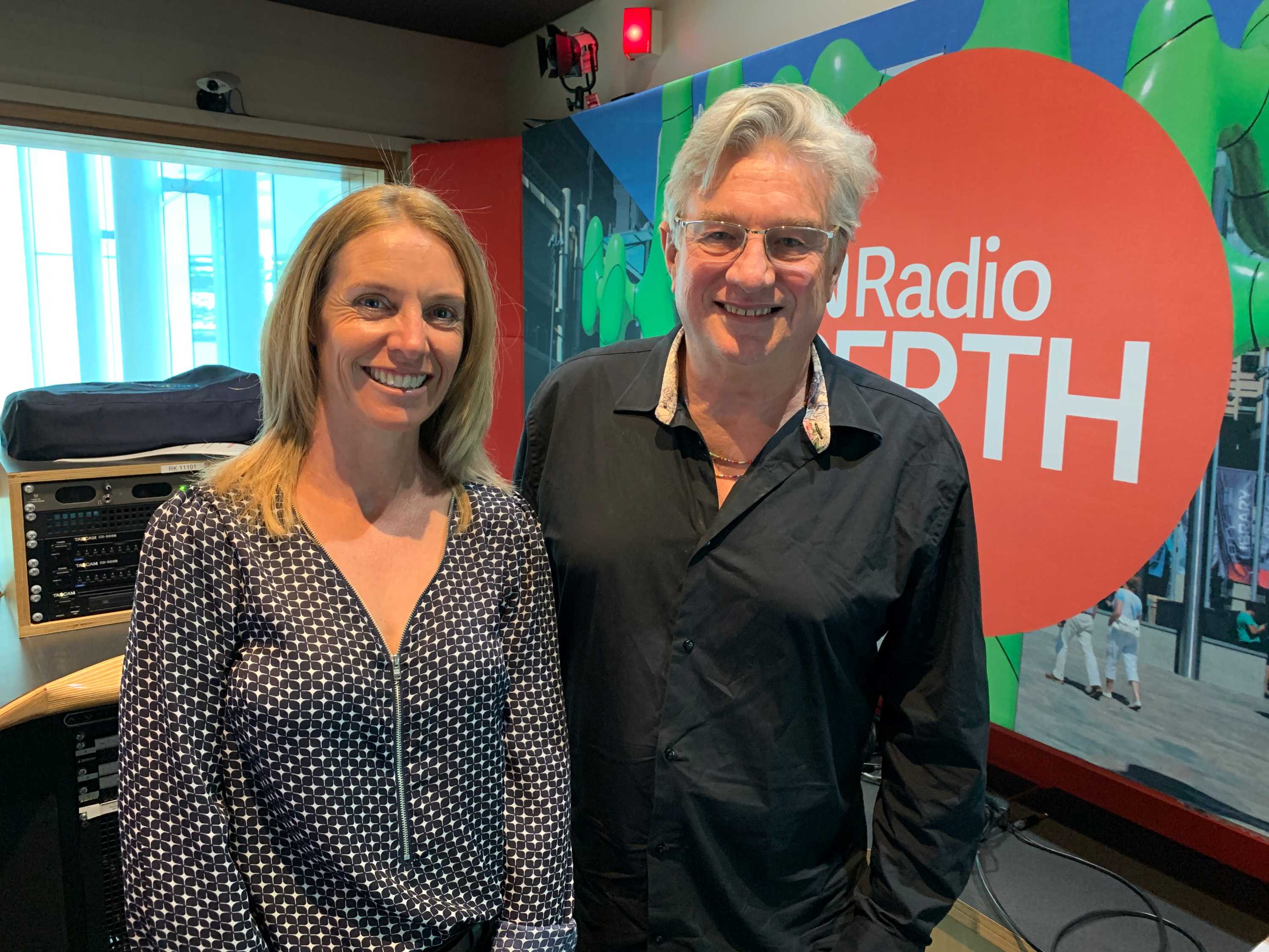 Mental As Anything founder Andrew 'Greedy' Smith dies - ABC News