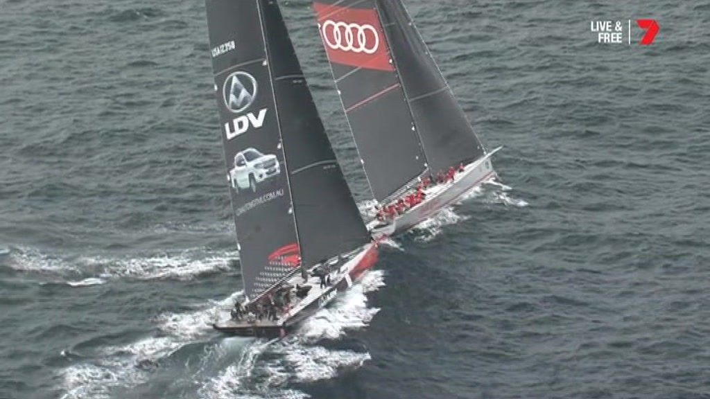 Minutes separate leading yachts in Sydney to Hobart - ABC News