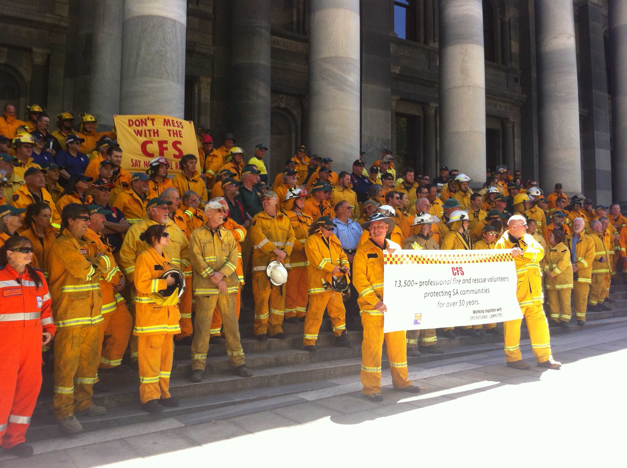 Country Fire Service (CFS) volunteers rally against changes to ...