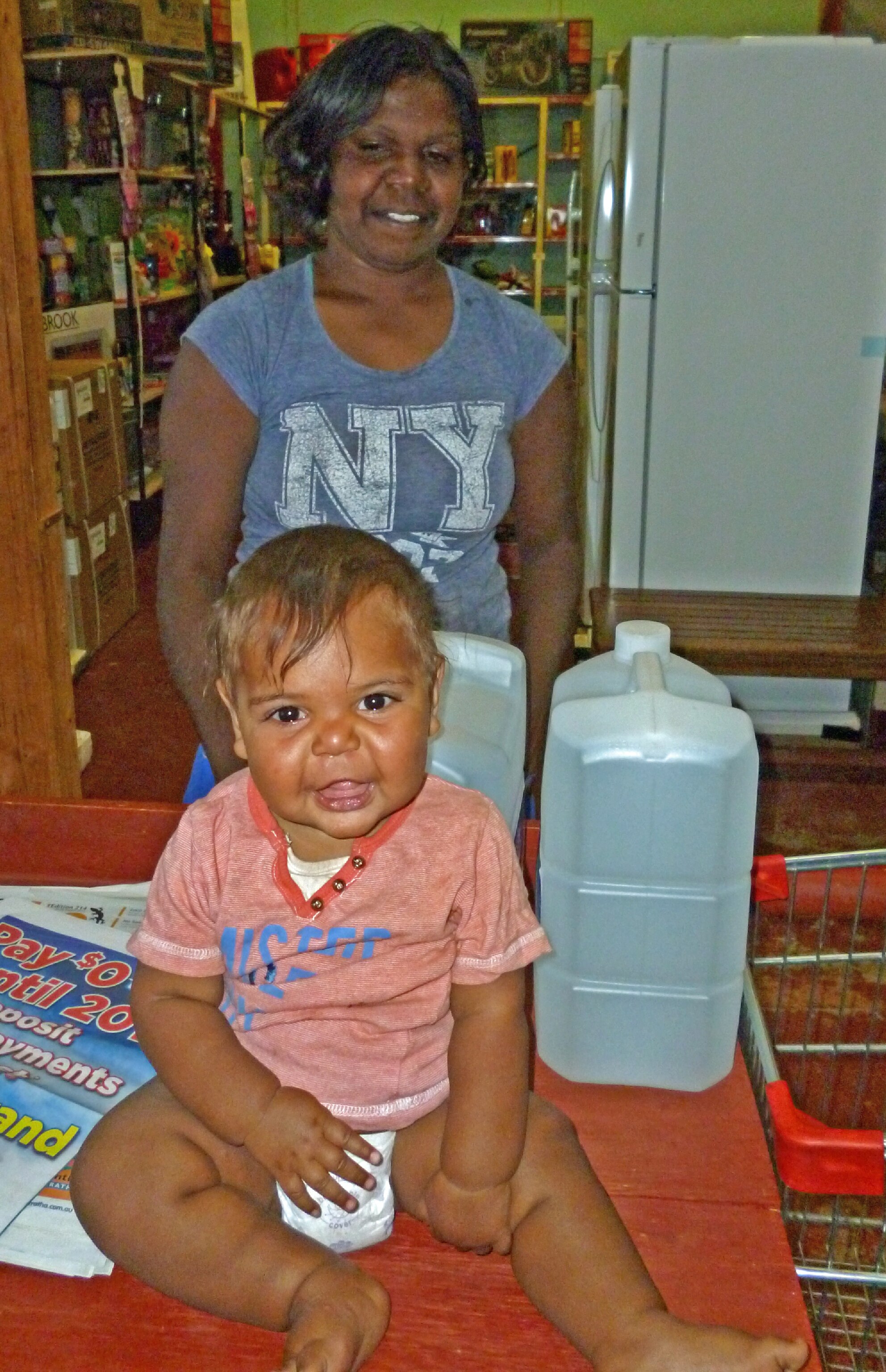 Jigalong residents are forced to buy bottled water - ABC News
