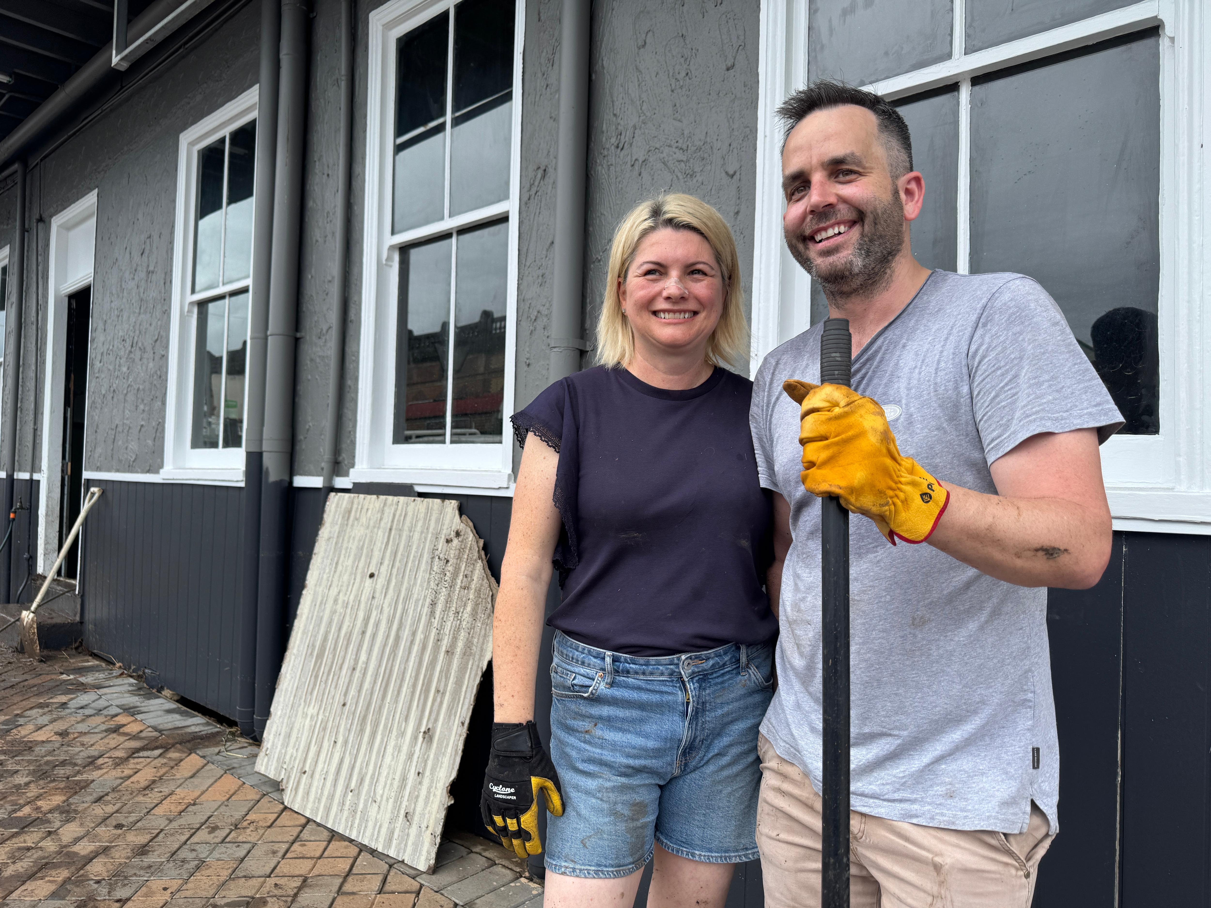 Lockyer Valley community bands together after second flood in 14 months ...