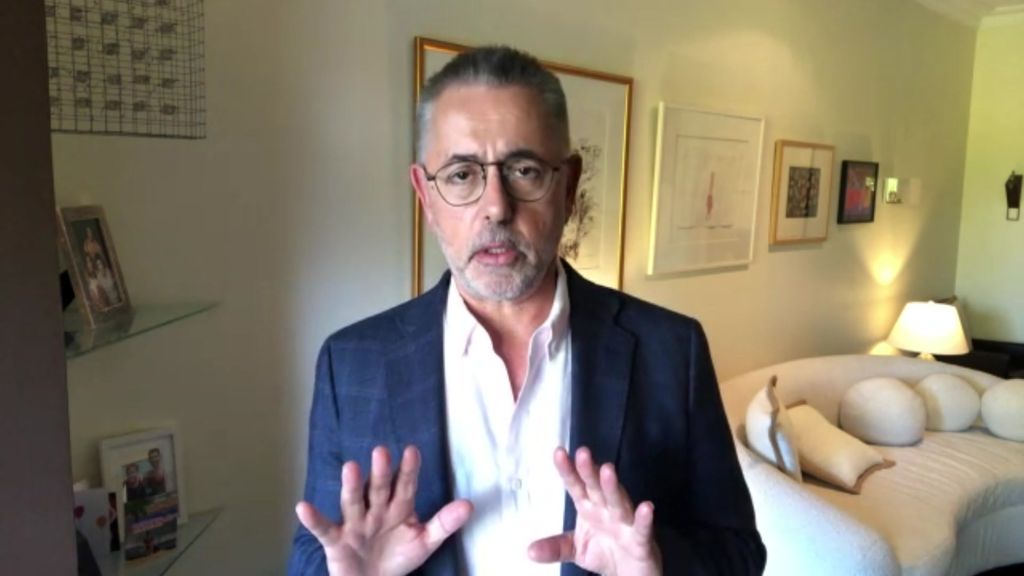 Norman Swan says border workers should have been vaccinated - ABC News