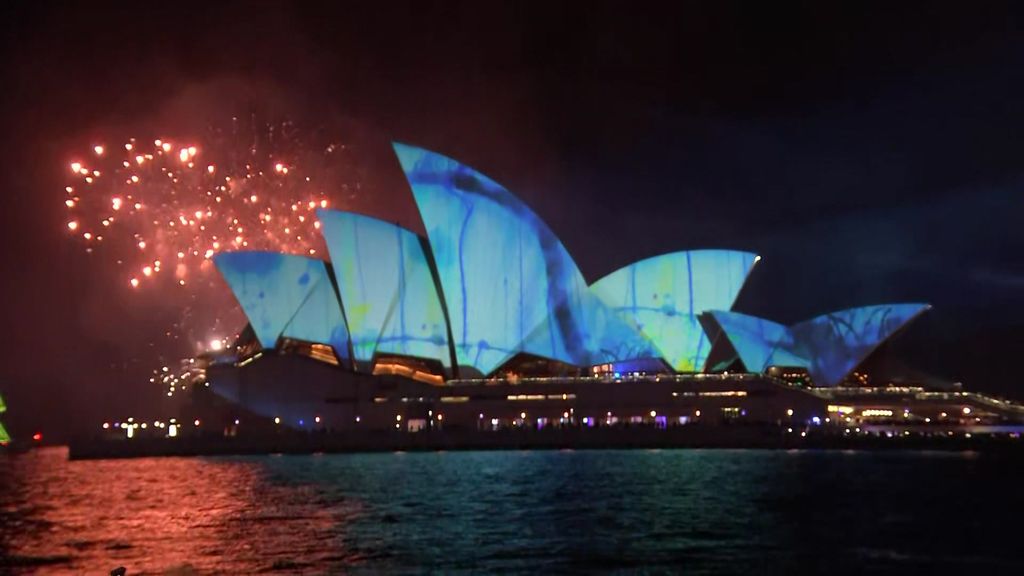 Vivid Festival kicks of in Sydney - ABC News