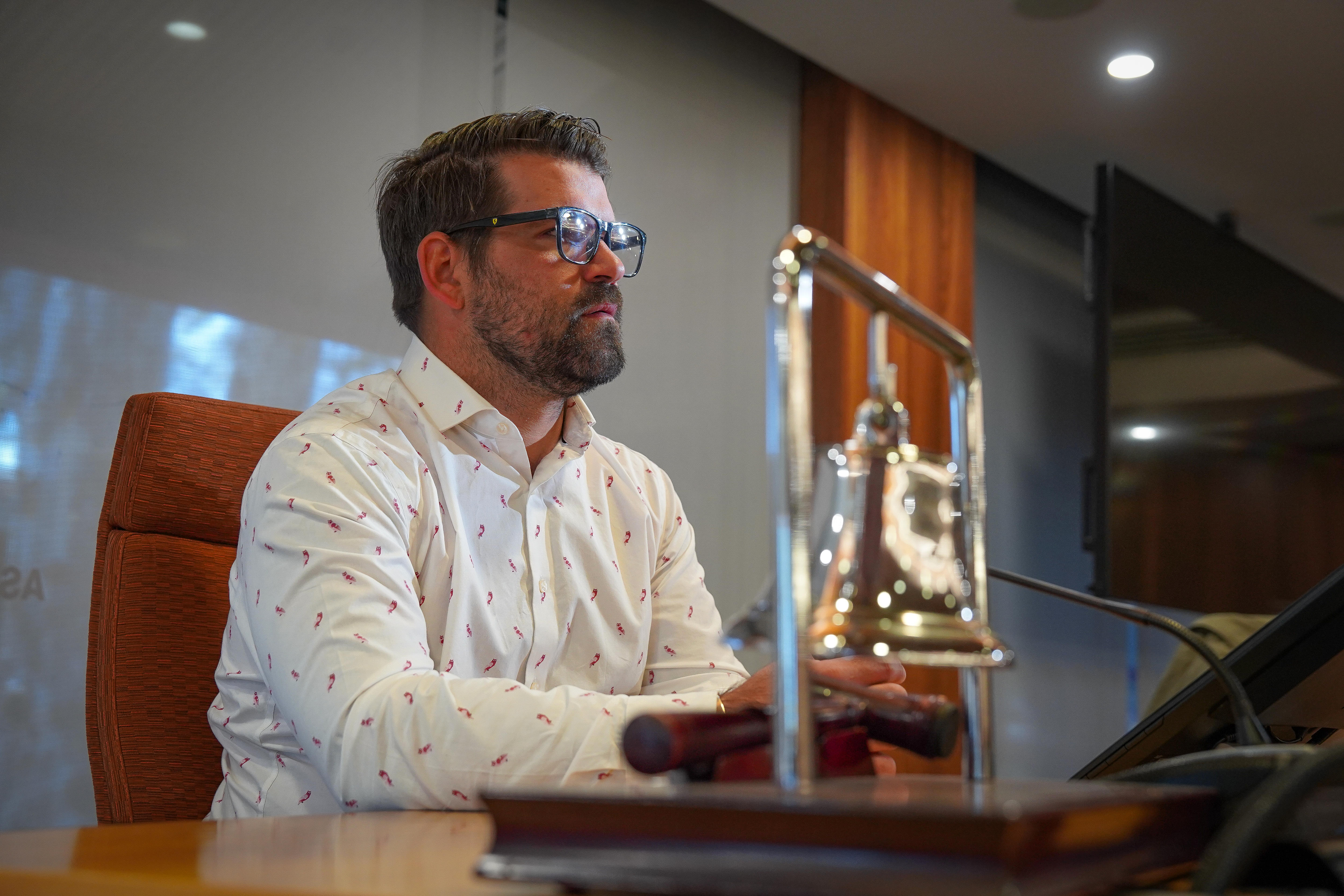 Alice Springs' youngest mayor, Matt Paterson, to step down to spend ...