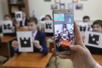 Should South Australia ban mobile phones in schools? - ABC listen