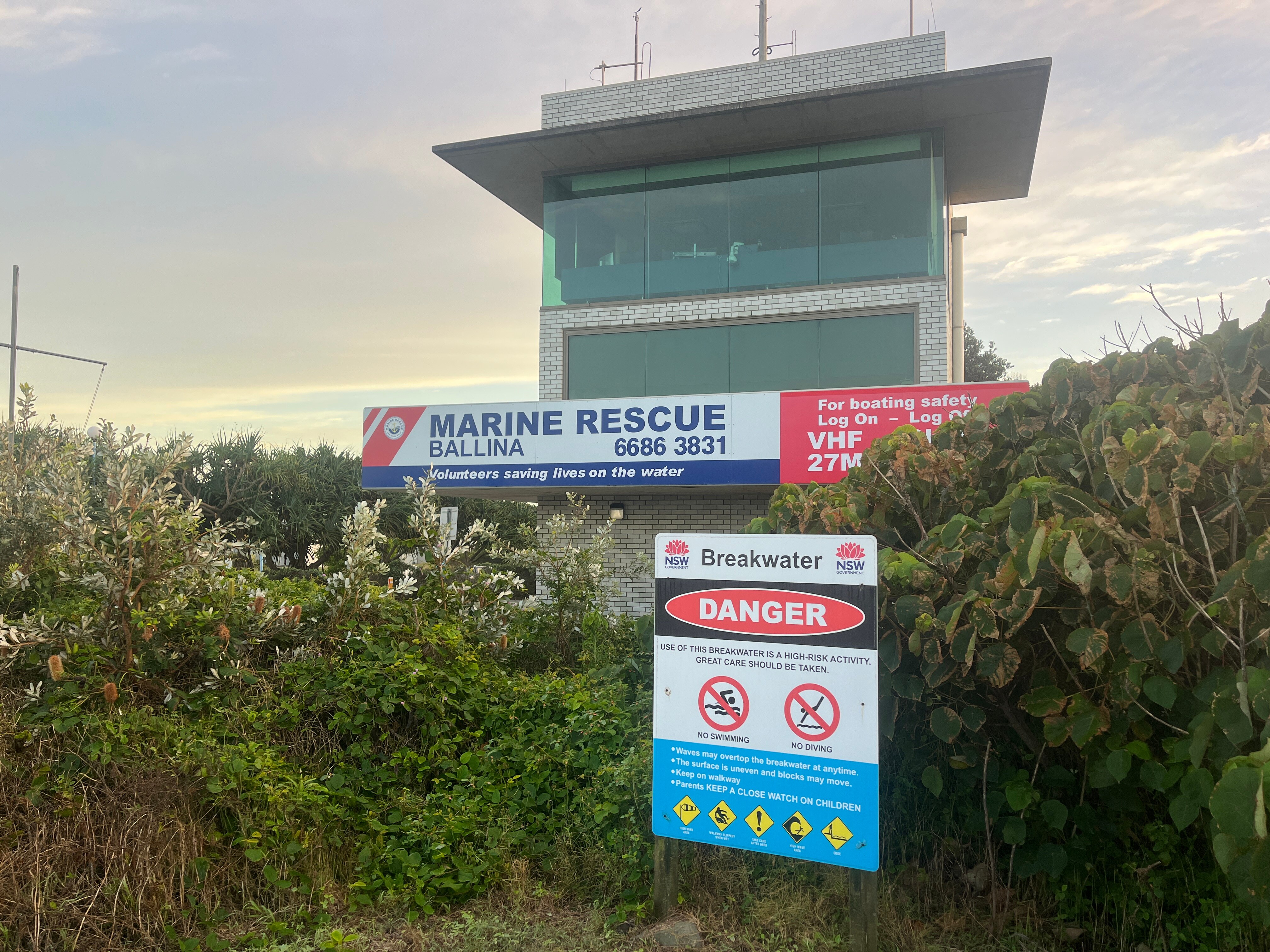 Three dead including two rescue volunteers after Ballina boating ...