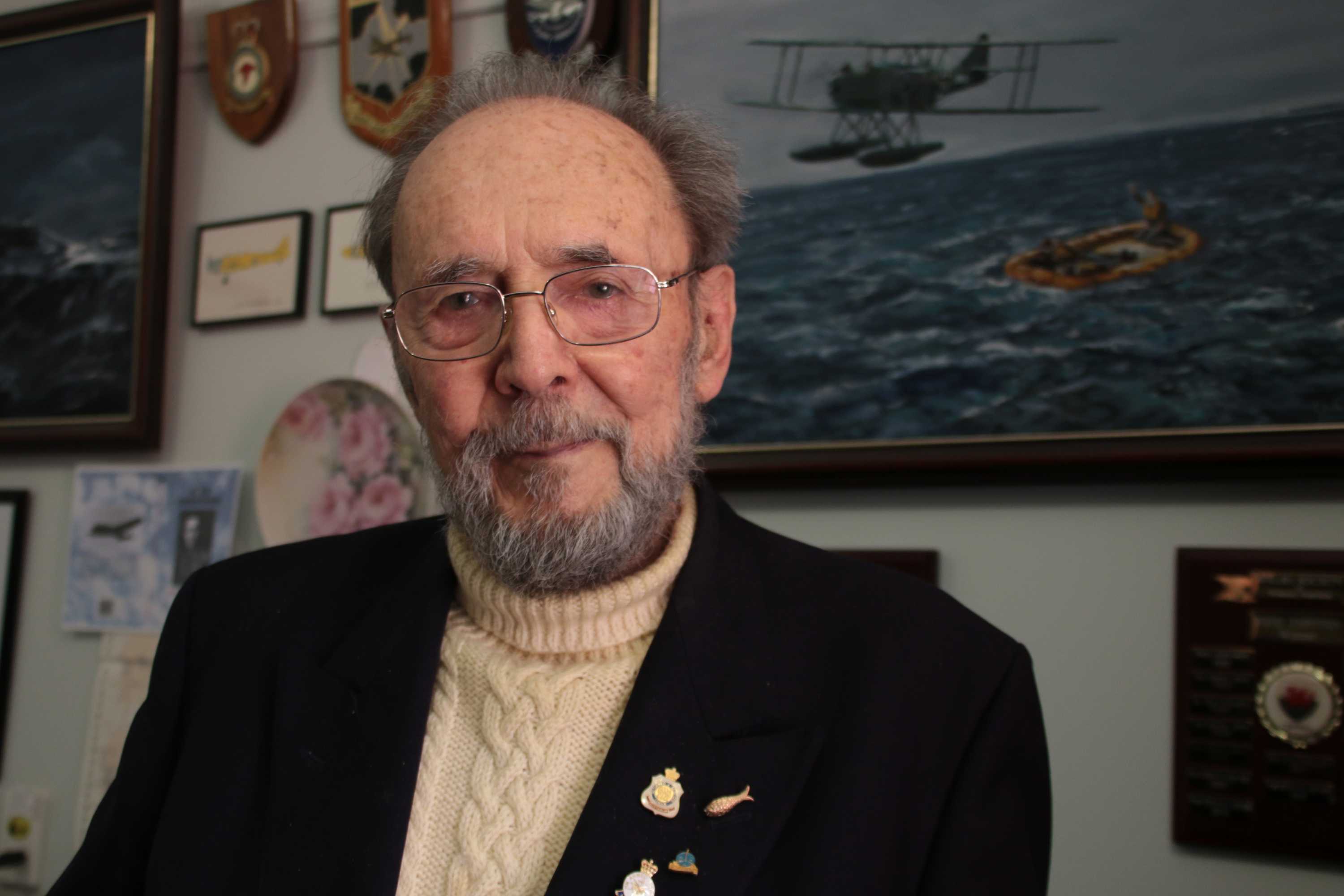 Biography of WWII bomber pilot Brian Walley tells story of sole ...