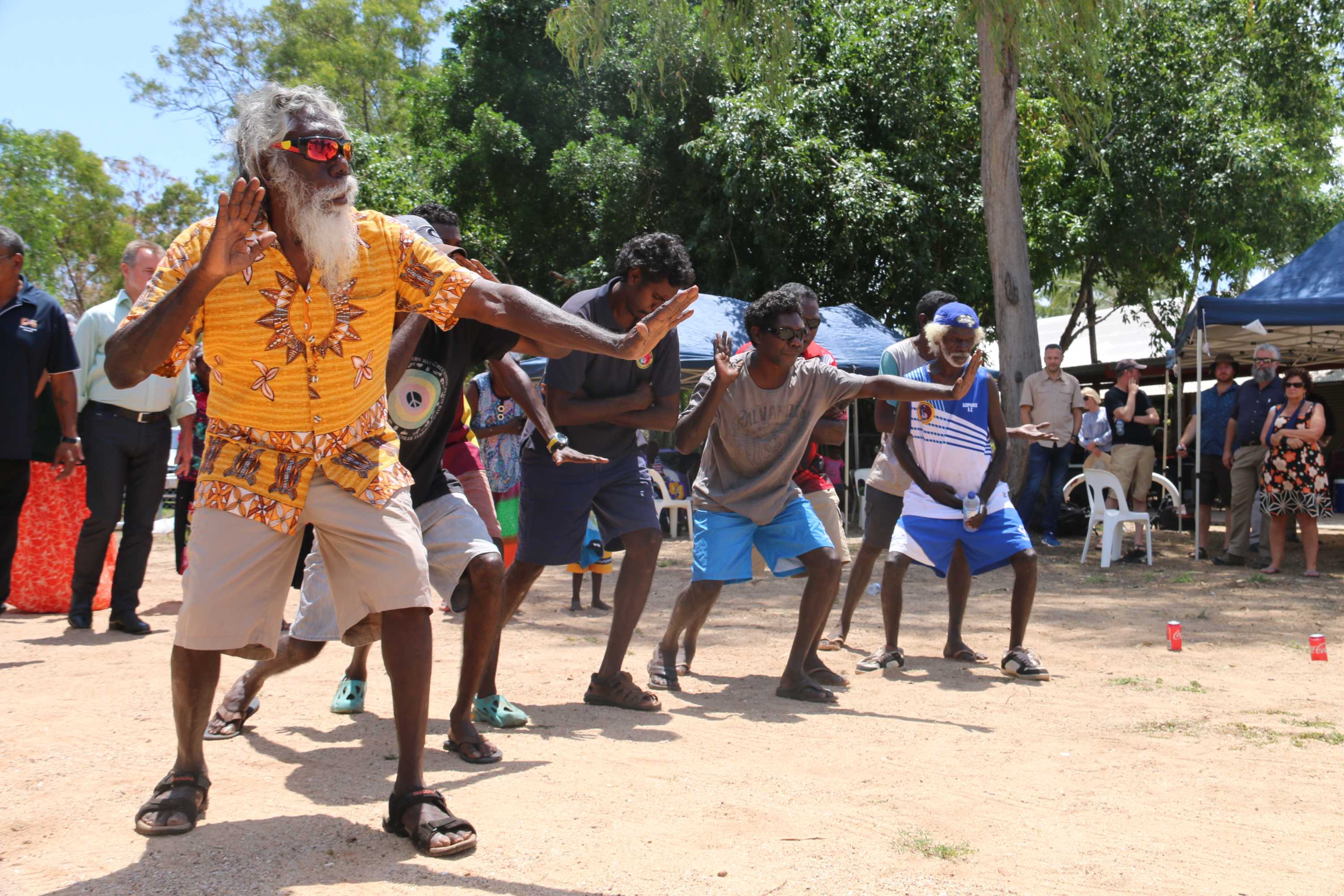 Remote Aboriginal community in the NT signs 99-year lease to control ...