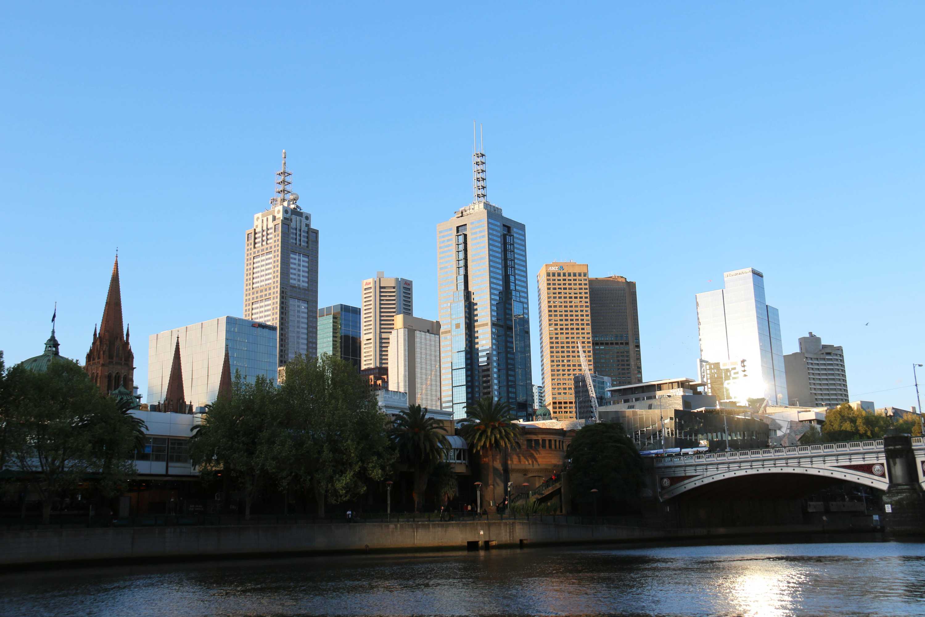AFL: 'Unusual' run of hot days set to deliver hottest grand final in ...