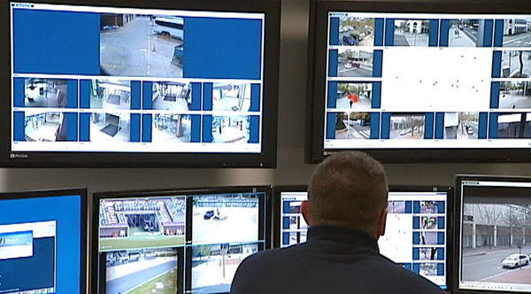 Talking security cameras give voice to police - ABC News