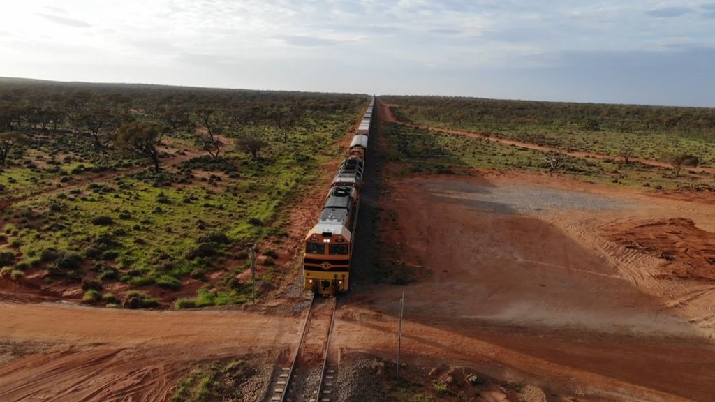 First trains from Adelaide to the NT after rail repairs - ABC News
