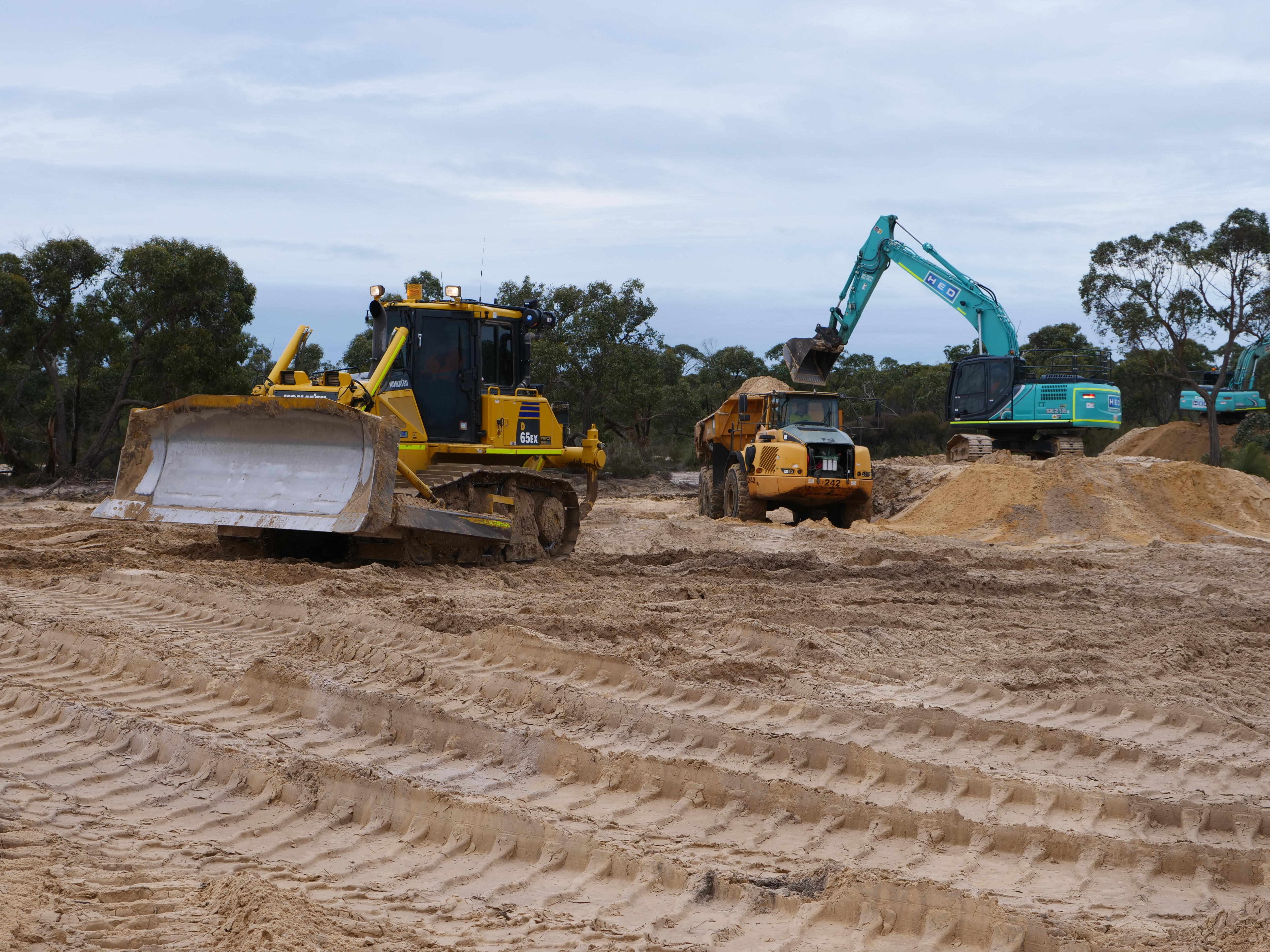 How Kaniva's toxic waste dump clean-up led to a national gas cylinder ...