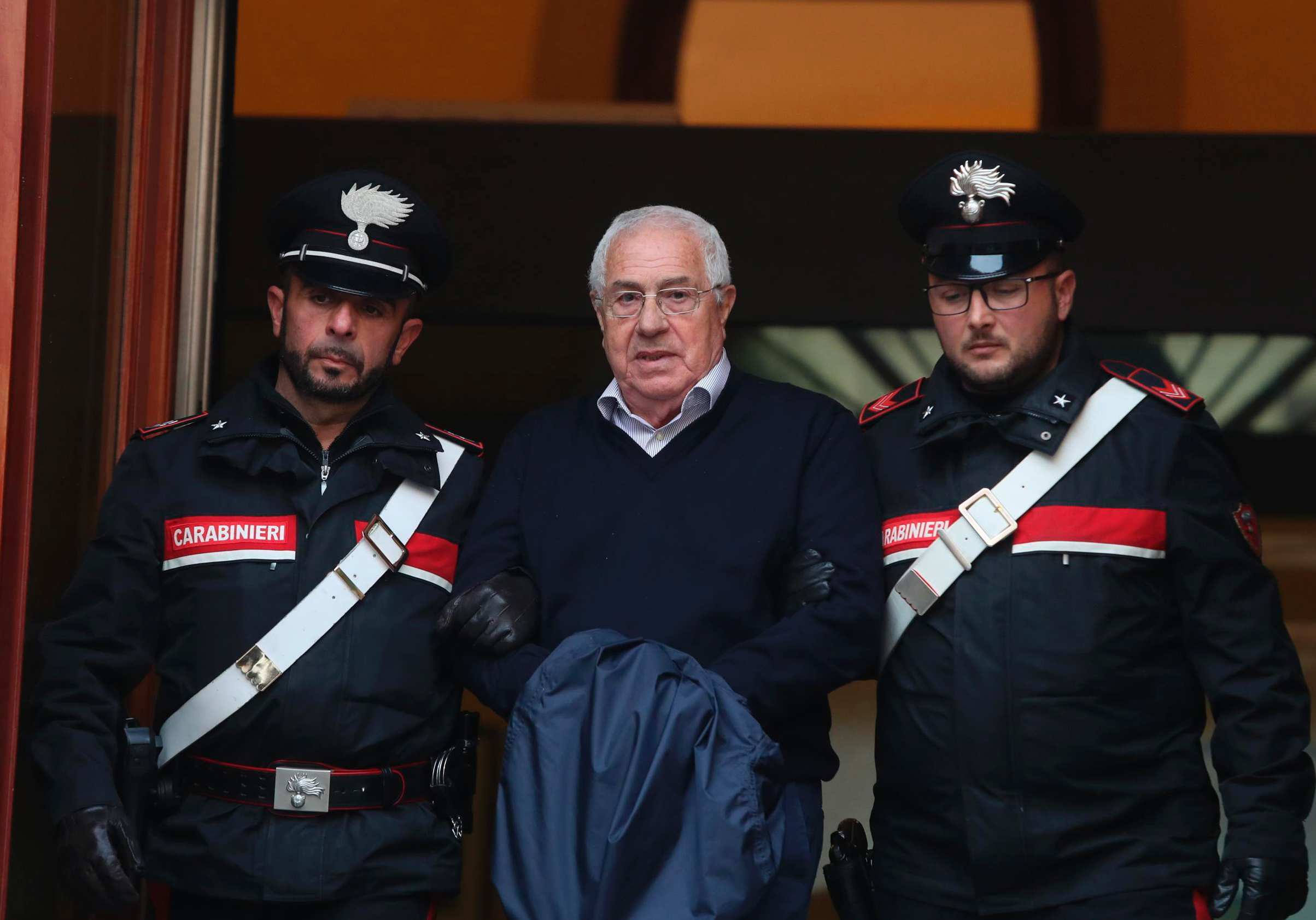 Italian police arrest mafia's alleged new mob boss and 45 others in ...