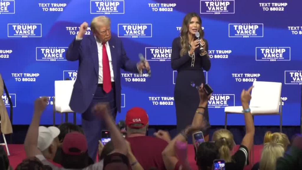 Trump dances after two supporters collapse at campaign rally in ...