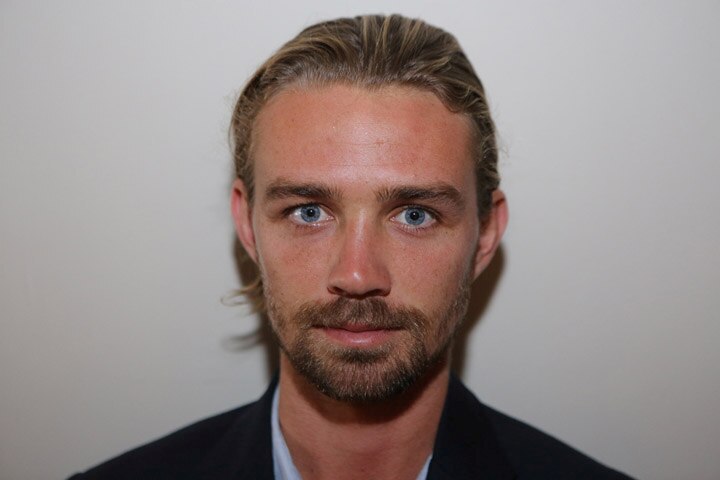 Phantosmia, the brain condition that makes your nose hallucinate - ABC ...