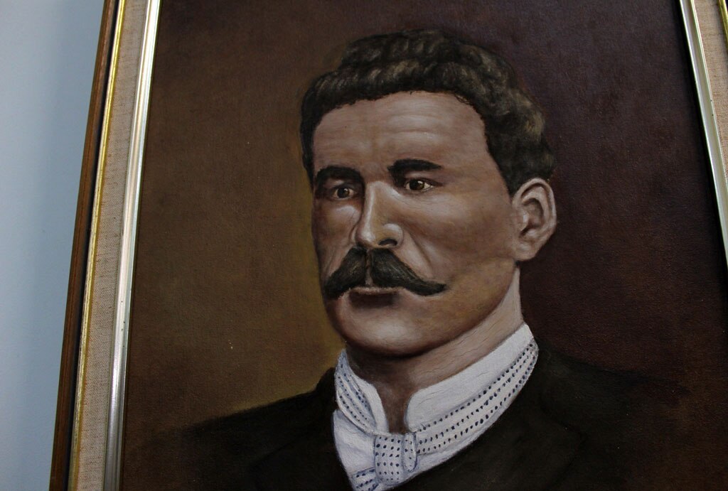 Jackie Howe's historic shears sell for $38,000 at Melbourne auction ...