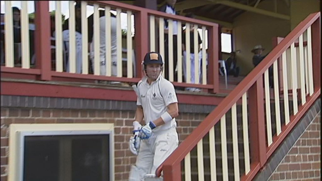 Cricket great makes rare appearance for his local club - ABC News