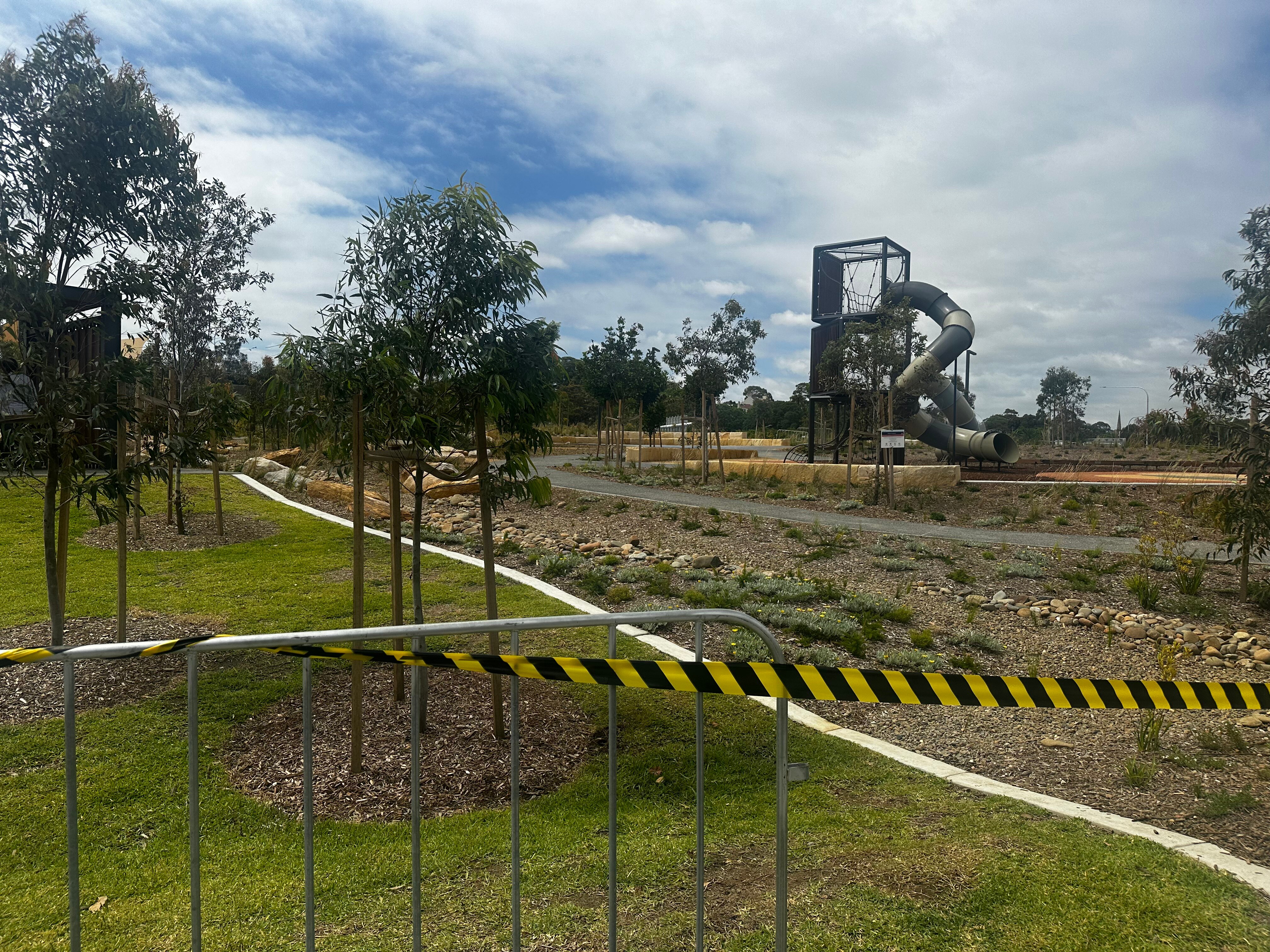 Rozelle Parklands temporarily closed after asbestos discovered in mulch ...