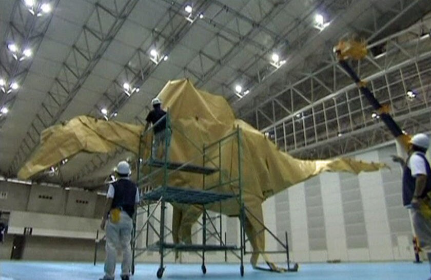 World's largest origami dinosaur takes shape - ABC News