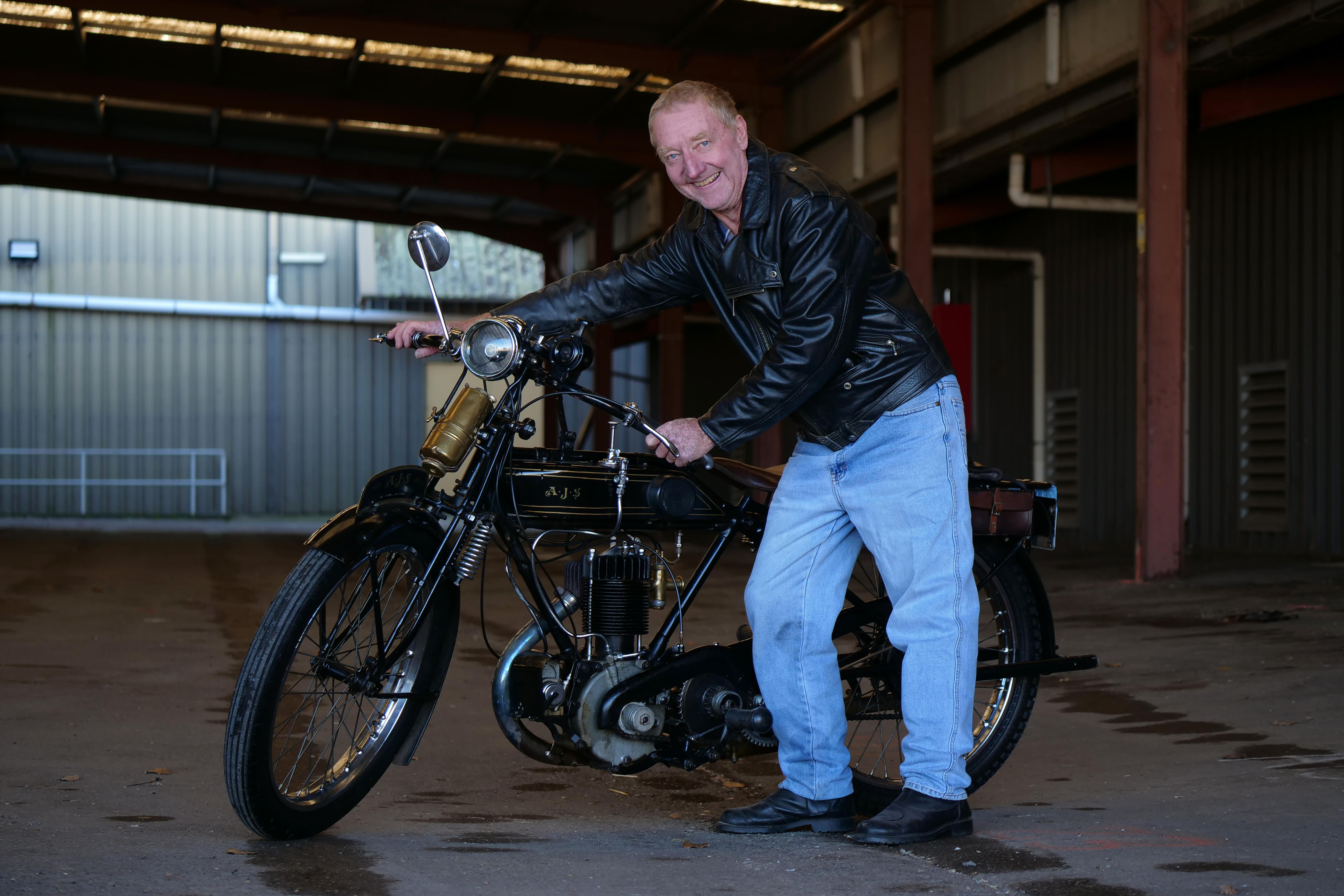 Riders recreate historic Australian Motorcycle Grand Prix in Goulburn ...